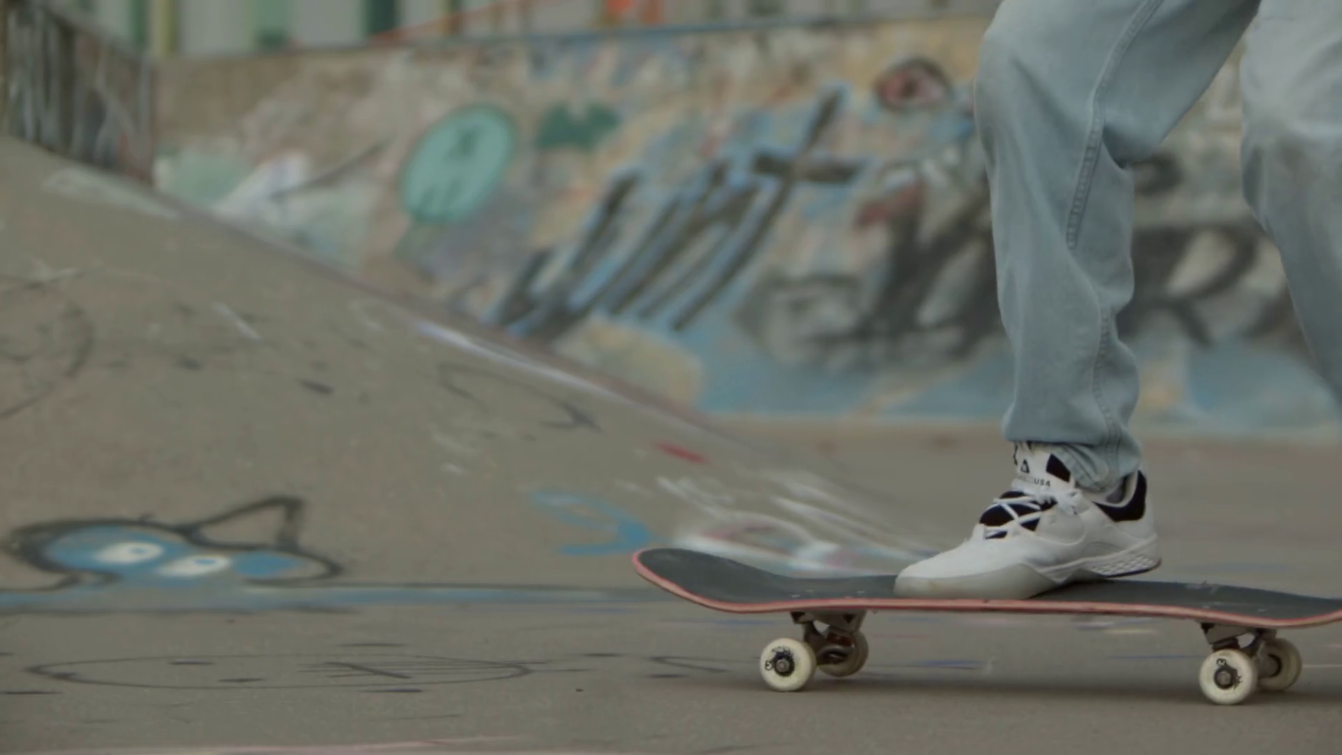 Close Up Skateboard Kick Flip Stock Footage SBV-348499116 - Storyblocks