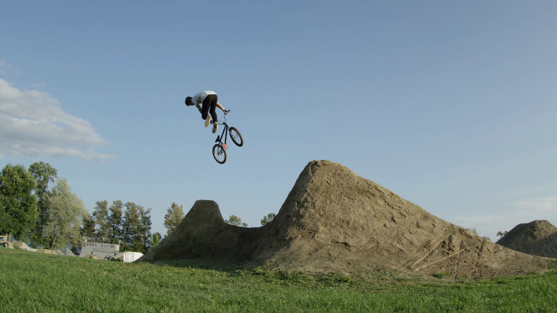 Dirt Jump Slow Motion Bmx 360 Tailwhip Stock Footage SBV-347543415 - Storyblocks