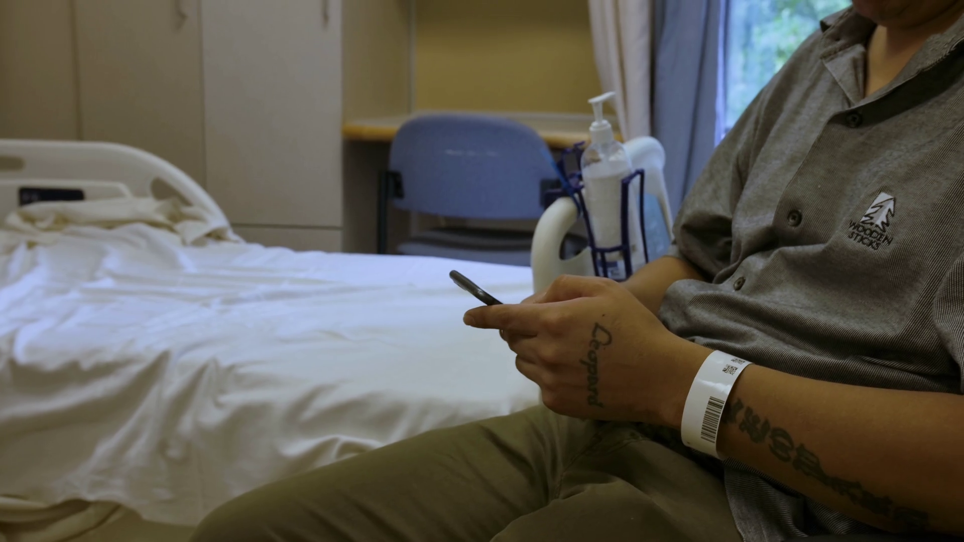 Inuit Man Using Phone In Hospital Room Stock Footage SBV-348498542 ...