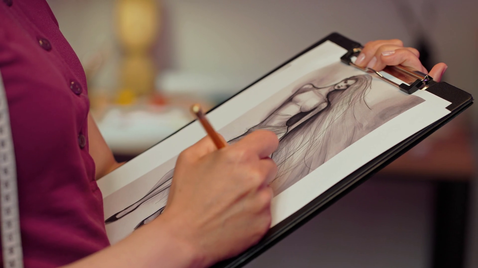 Woman Draws Sketch Of Model Shading With Stock Footage SBV-347761564 ...
