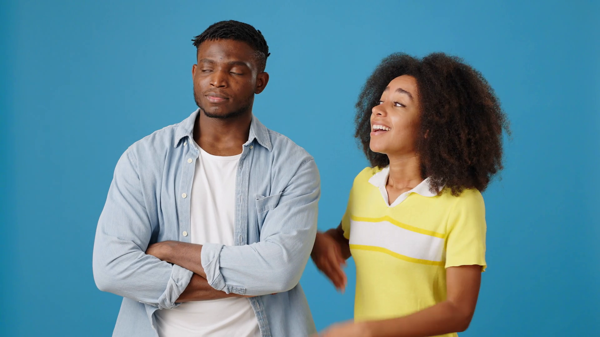 Black Woman Apologizes To Offended Boyfriend Stock Footage SBV ...