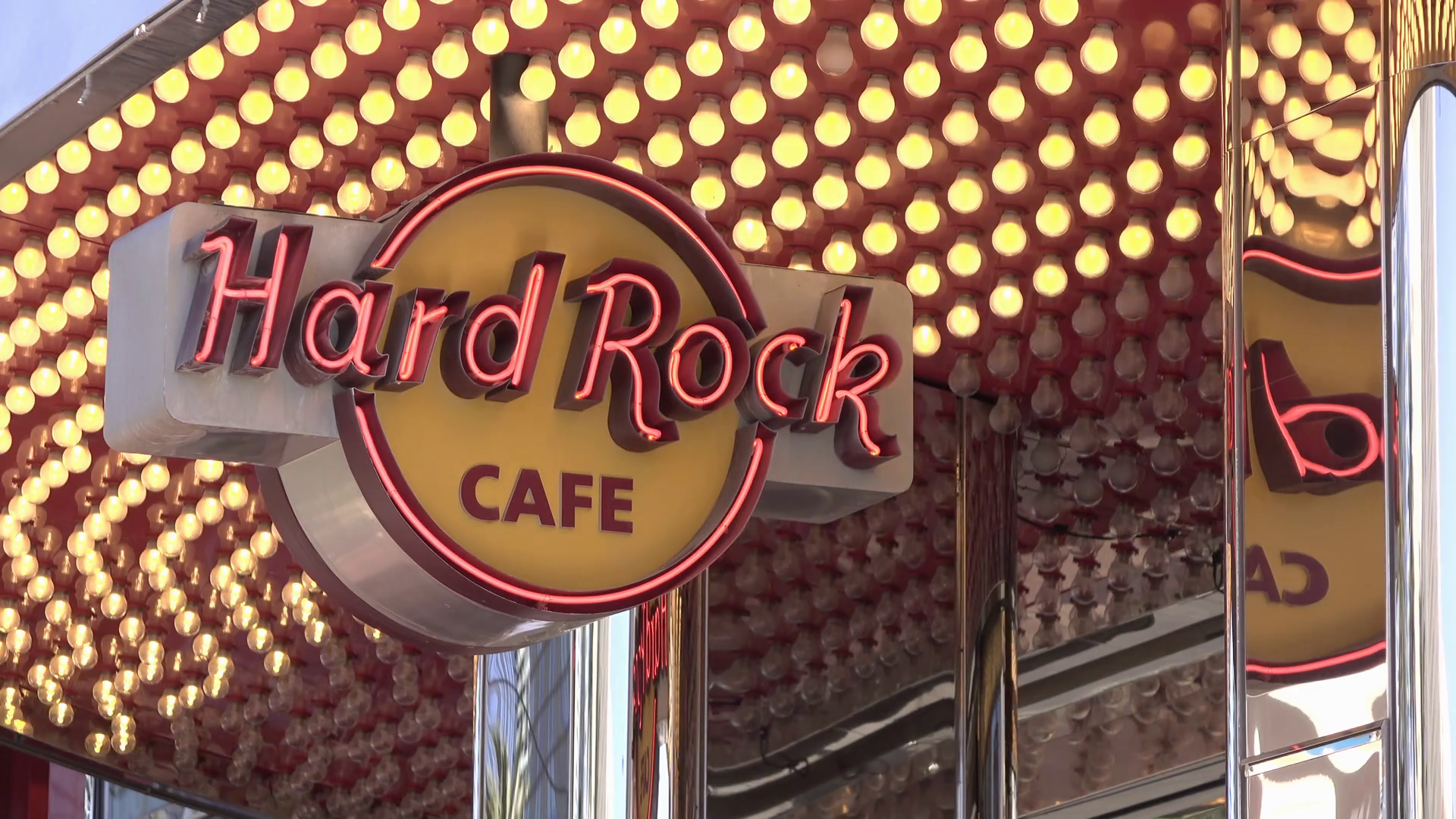 Hard Rock Cafe Sign At Entrance Of Stock Footage SBV-312983457 ...