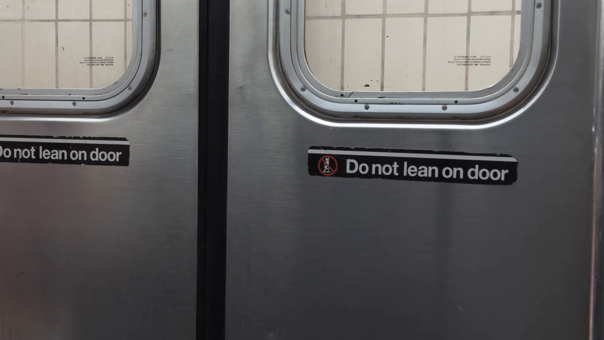 Subway Train Doors Closing Nyc 4k Stock Footage SBV-351853228 - Storyblocks