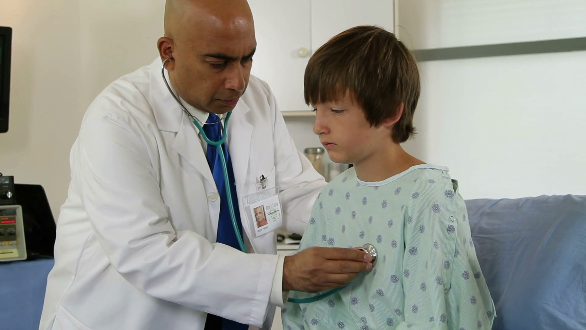 Doctor Listens Carefully To Breathing Heart Stock Footage SBV-300338552 ...