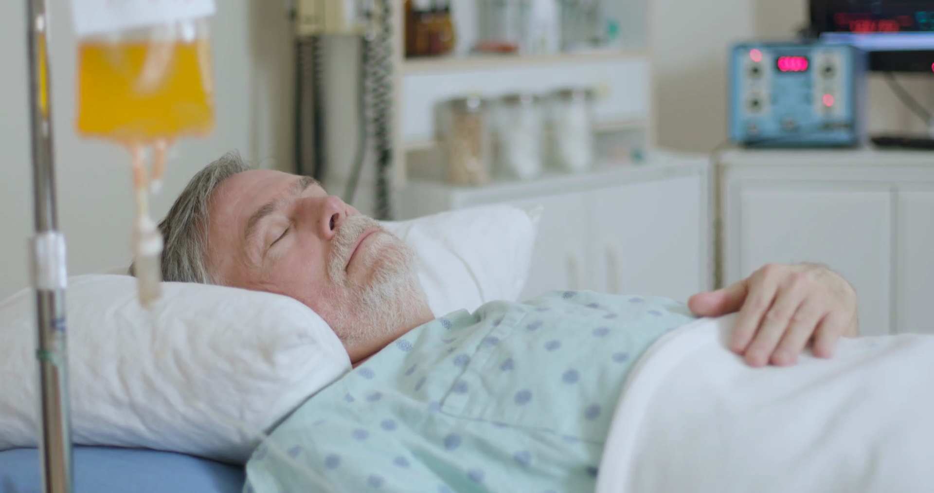 Patient in hospital about to receive plasma to fight COVID19 Stock ...