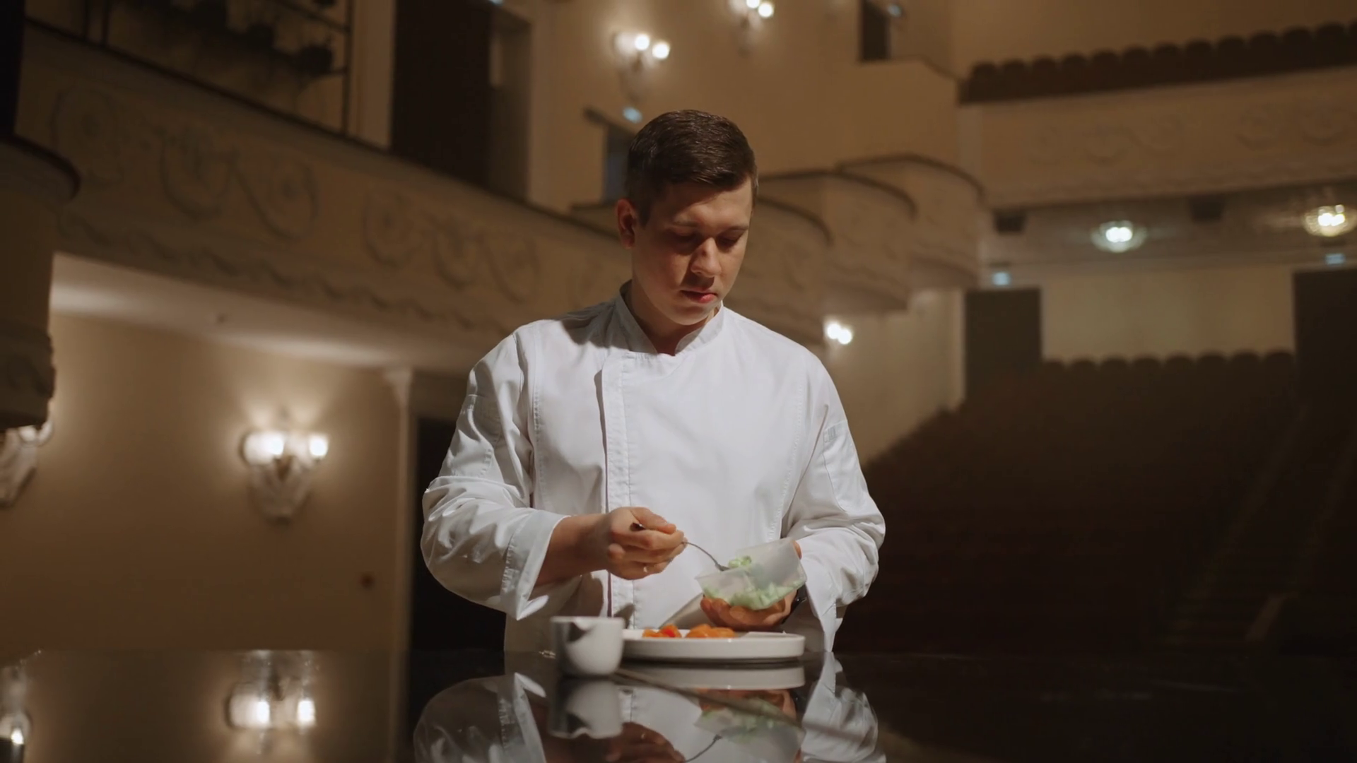 Chef Cooking Salad On Stage Of Opera House Stock Footage SBV-347771933 ...