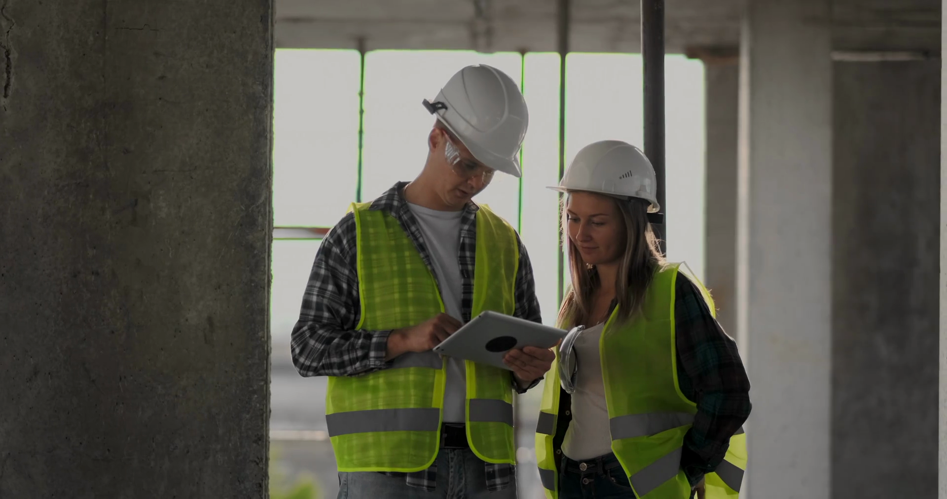 Construction Site Team Architect Builder Stock Footage SBV-346526312 ...