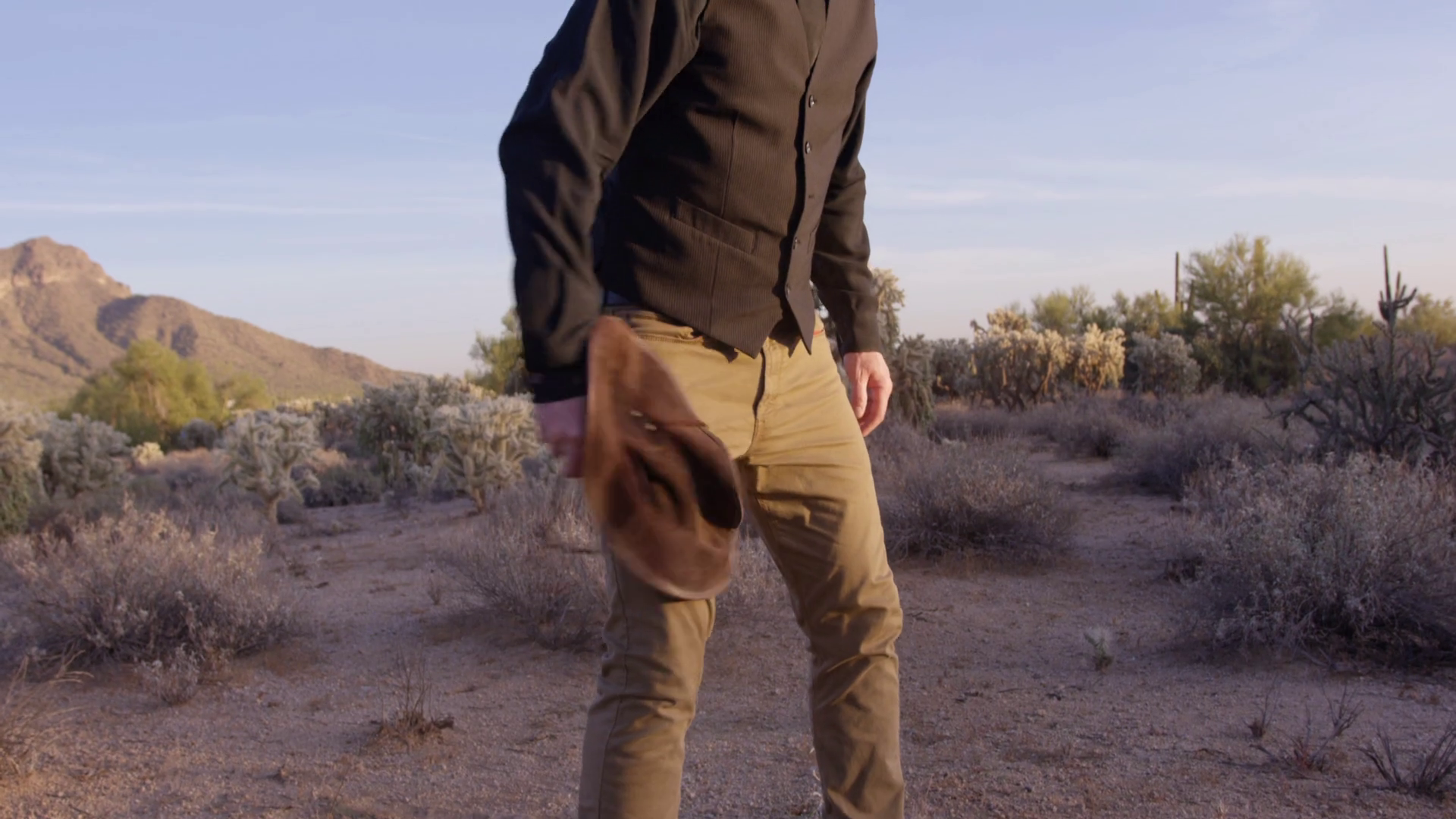 American Cowboy Dusting Off Cowboy Hat Slow Stock Footage SBV-352286060 ...