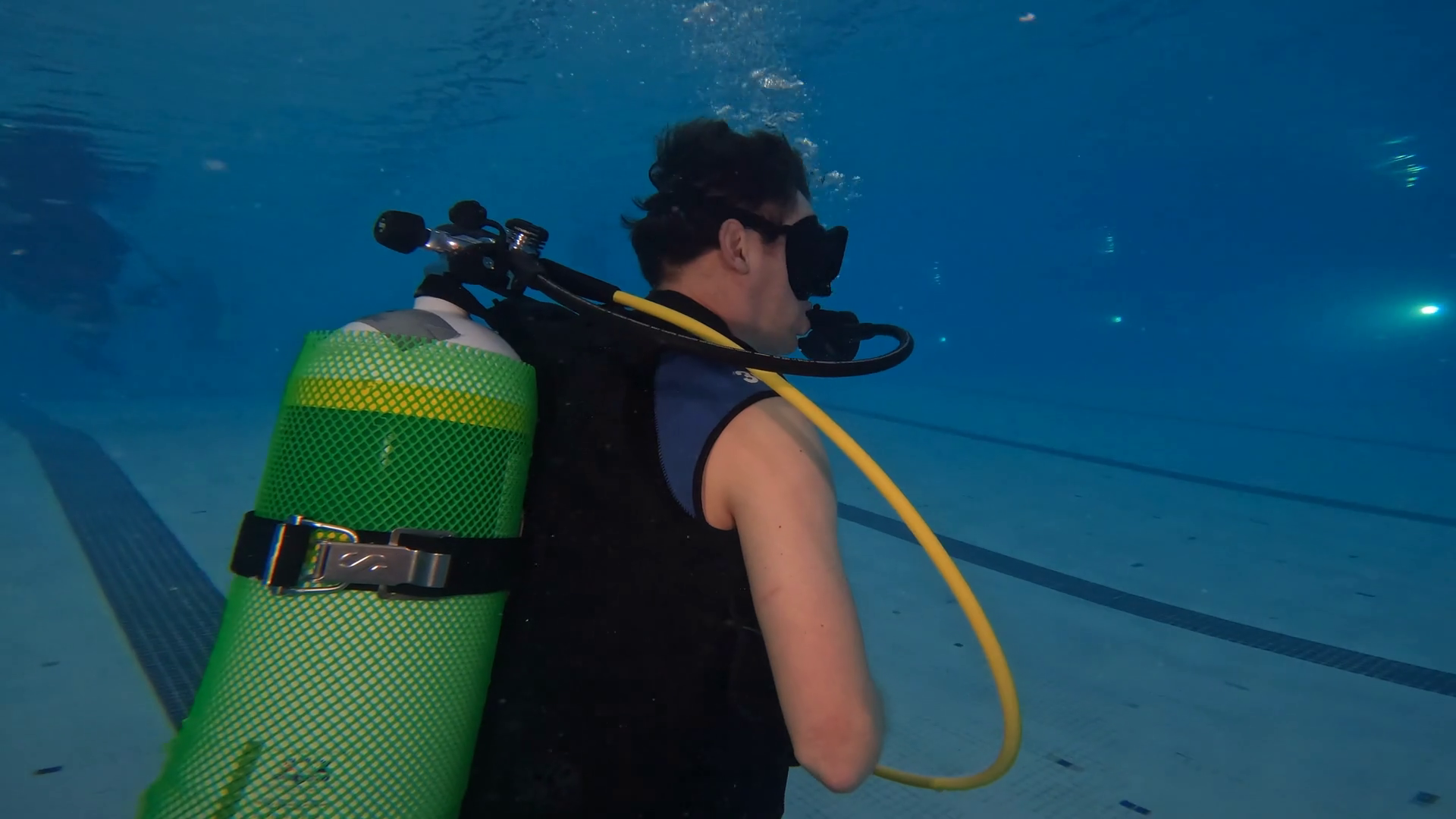 Scuba Diver Training At Bottom Of Swimming Stock Footage SBV-347604177 ...