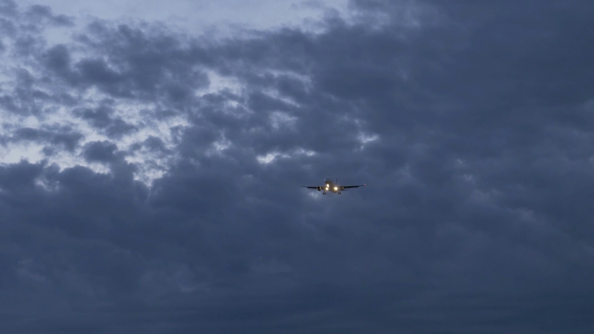 A Commercial Airplane Flying Overhead Stock Footage SBV-347235702 ...