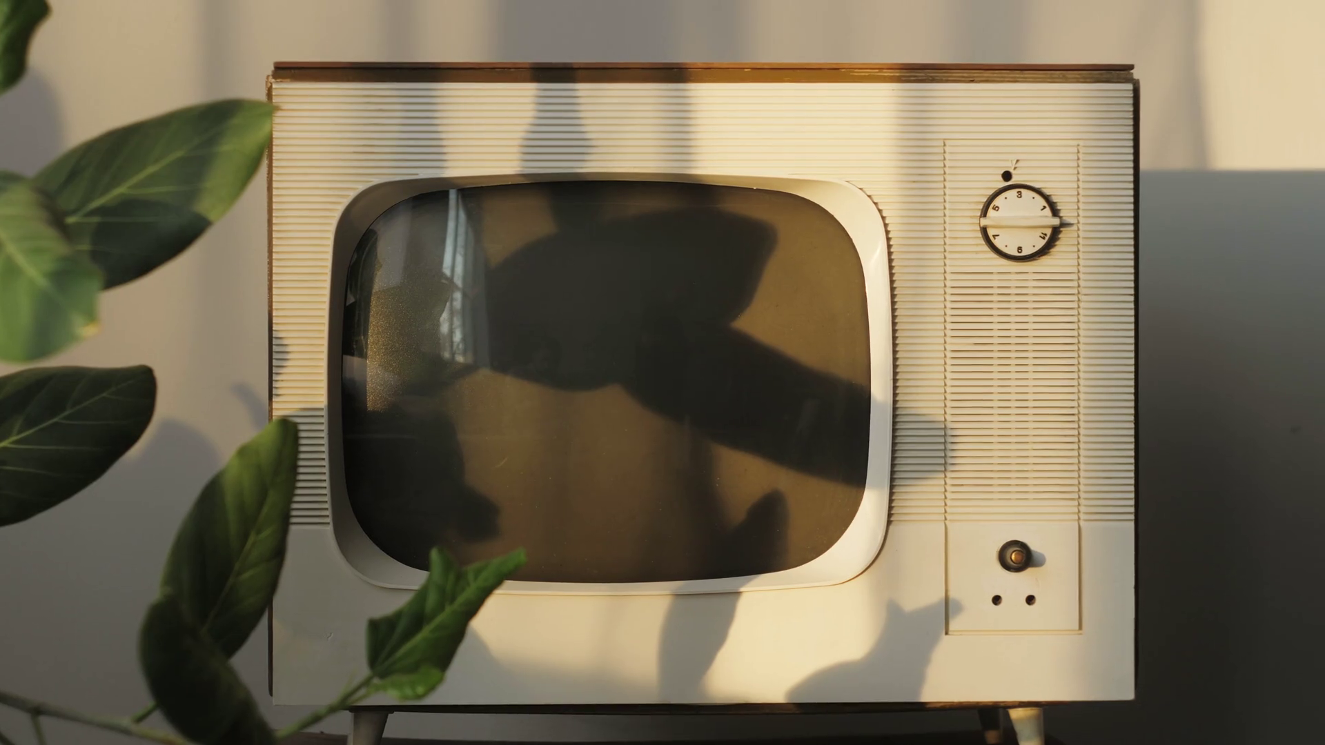 Old retro television with grey blank screen. Close-up of vintage tv ...