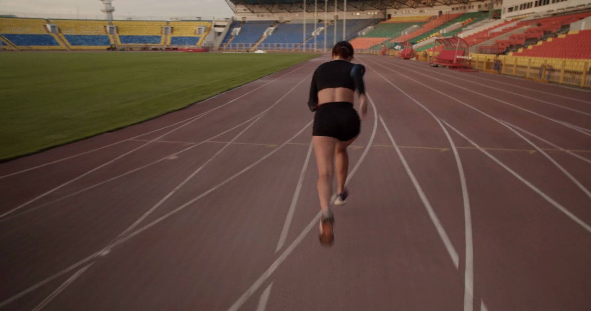Female Sprinter Running Fast On Track Stock Footage SBV-347728186 ...