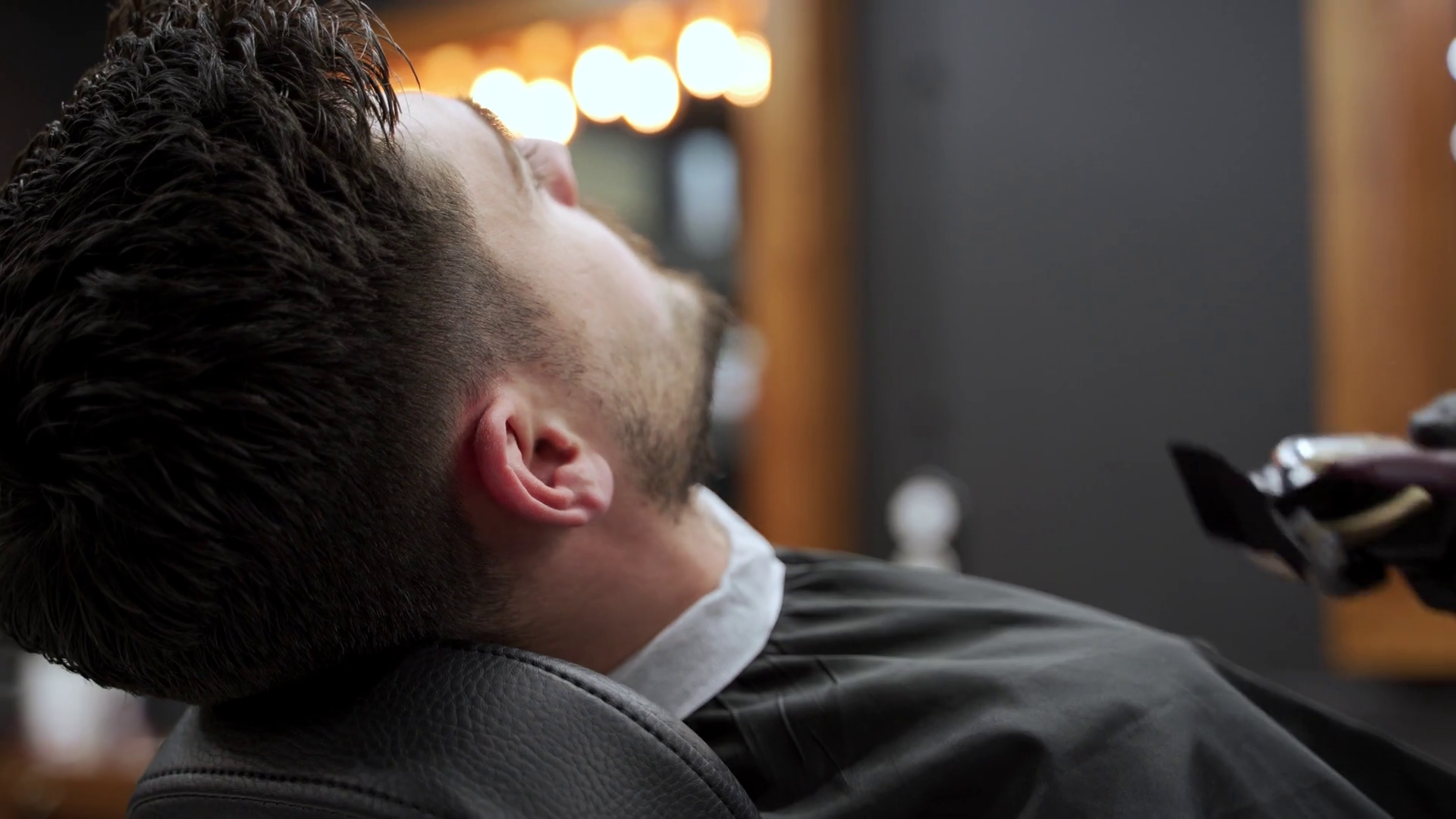 Barber Shapes Mans Beard With Electric Stock Footage SBV-348815710 ...