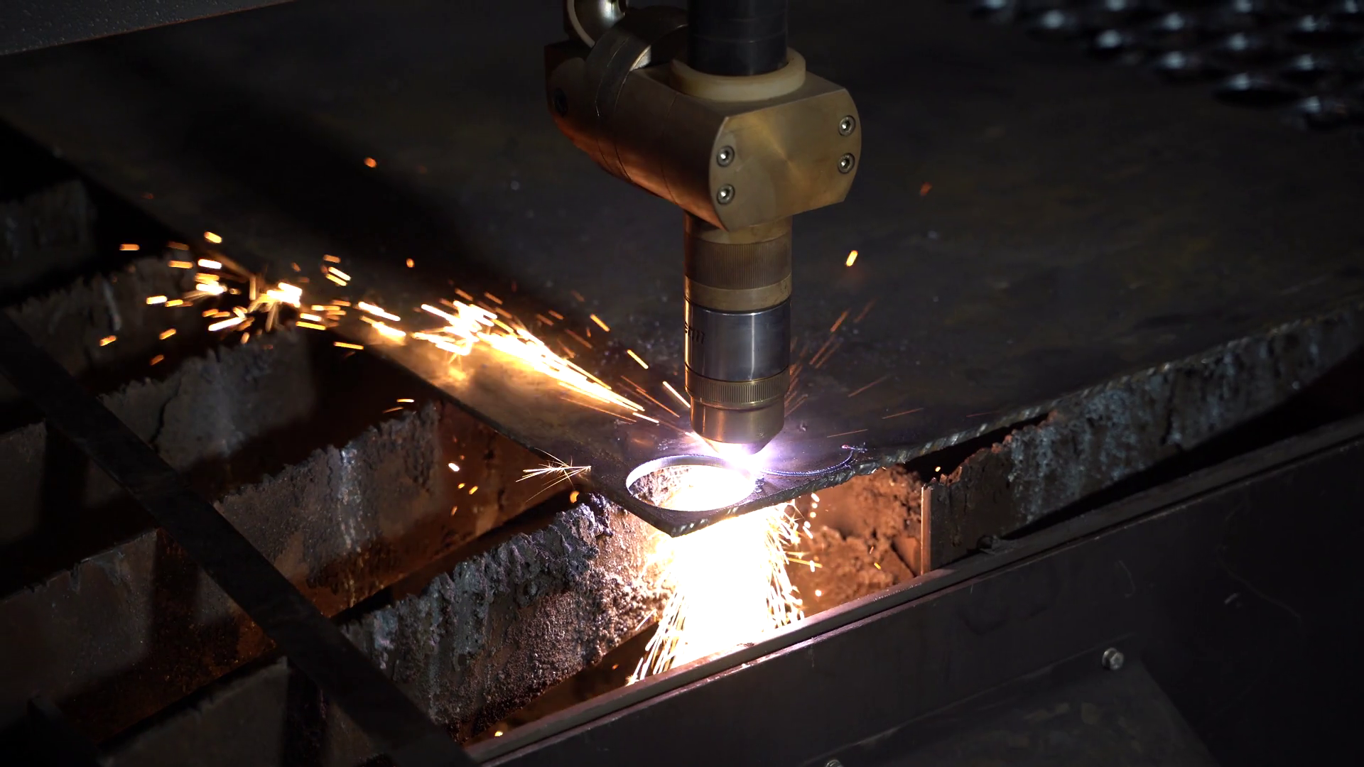 Close Up Plasma Cutter Plasma Robotic Stock Footage SBV-352926408 ...