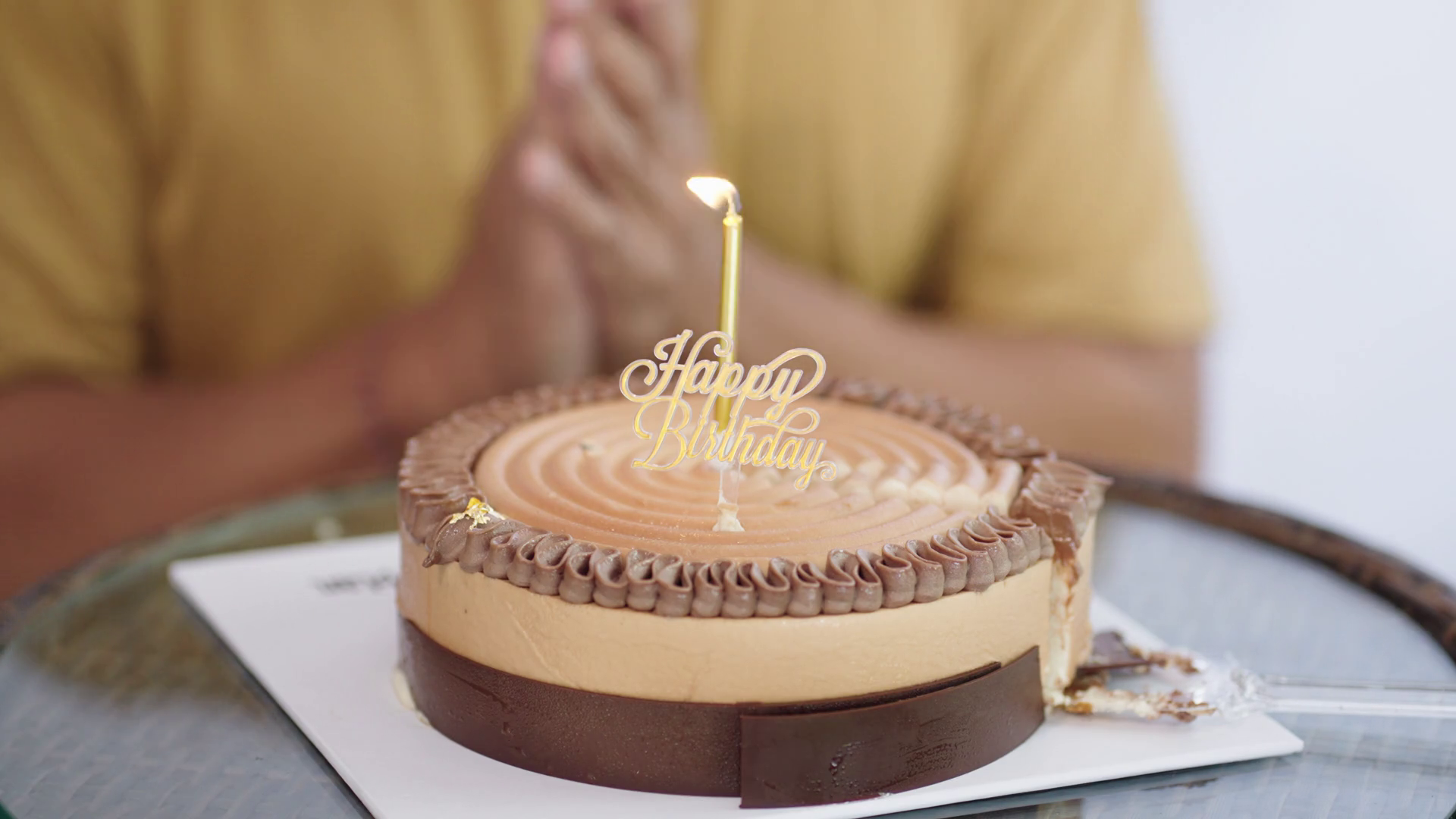 Clapping Happy Birthday Cake With Candle Stock Footage SBV-347448561 ...