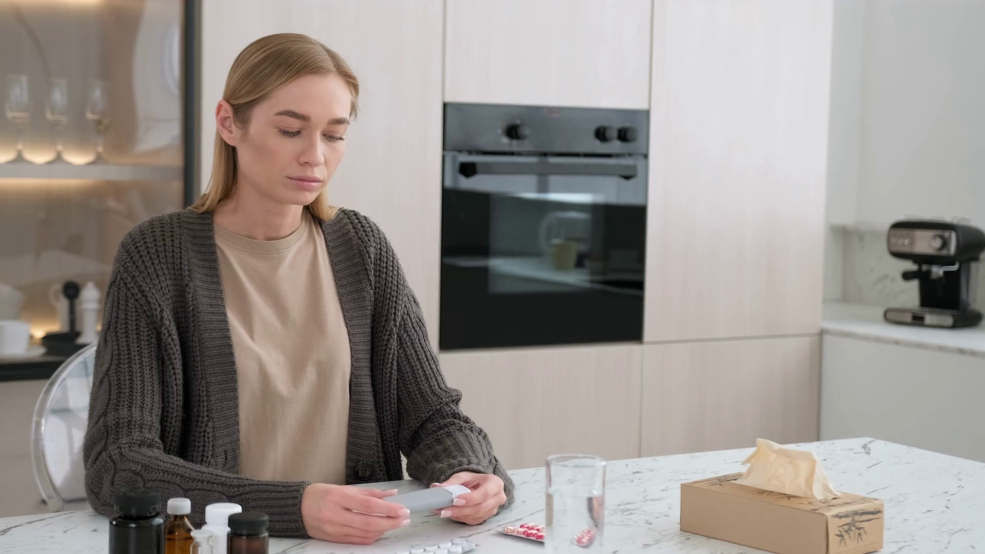 The Woman Opens Pill Box Takes Pill Stock Footage SBV-348594669 ...