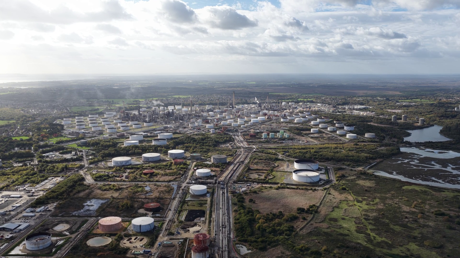 Fawley Refinery Oil Refinery Located At Stock Footage SBV-353189886 ...