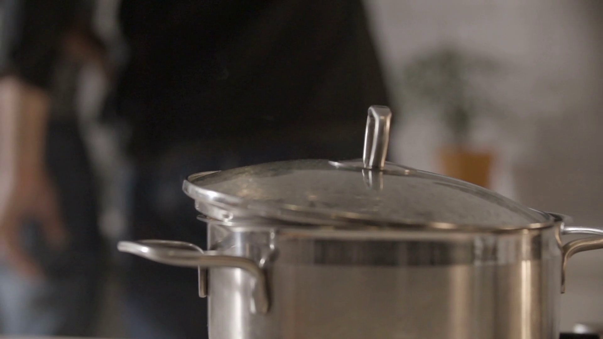 Water Is Boiling In Pot With Lid On It Stock Footage SBV-327004151 ...