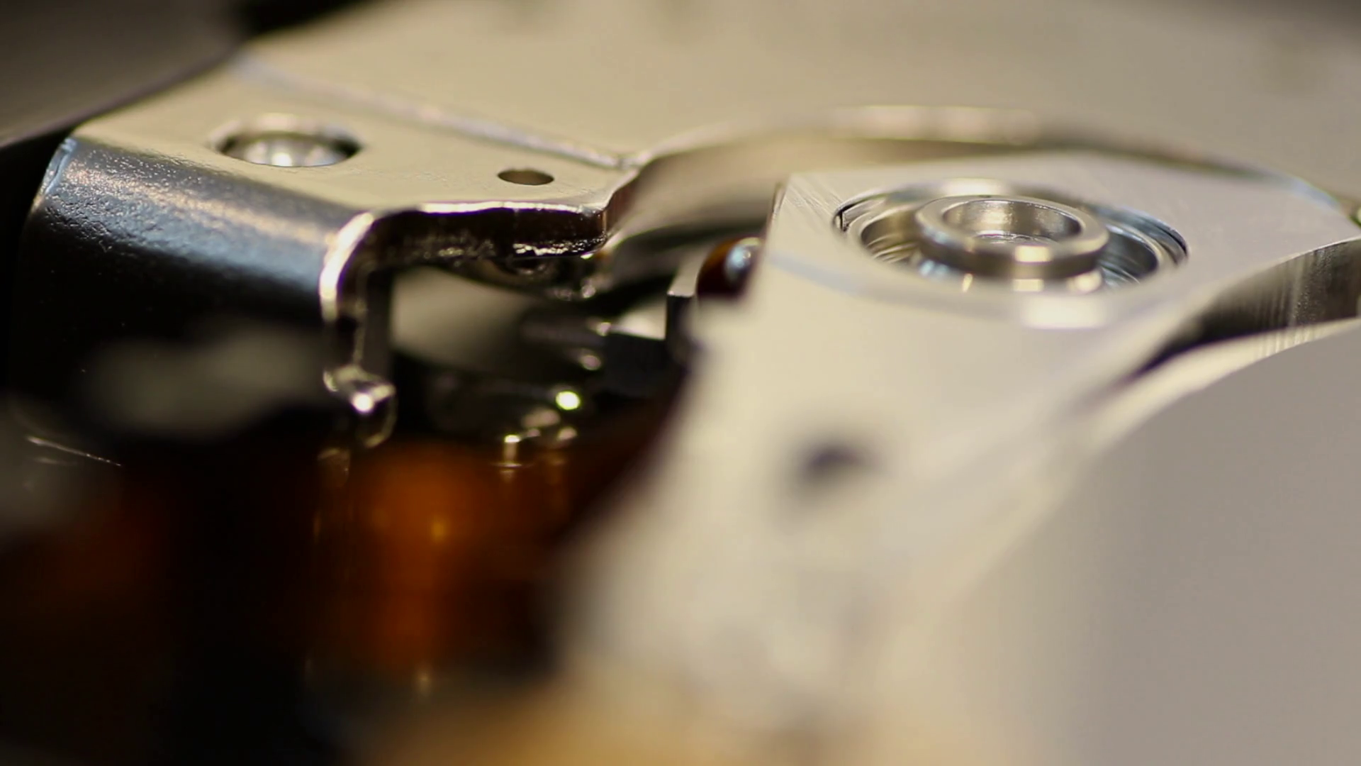 Extreme Macro: Hard Disk Read/Write Arm moves the drive head Stock ... Extreme Macro: Hard Disk Read/Write Arm moves the drive head Stock ...