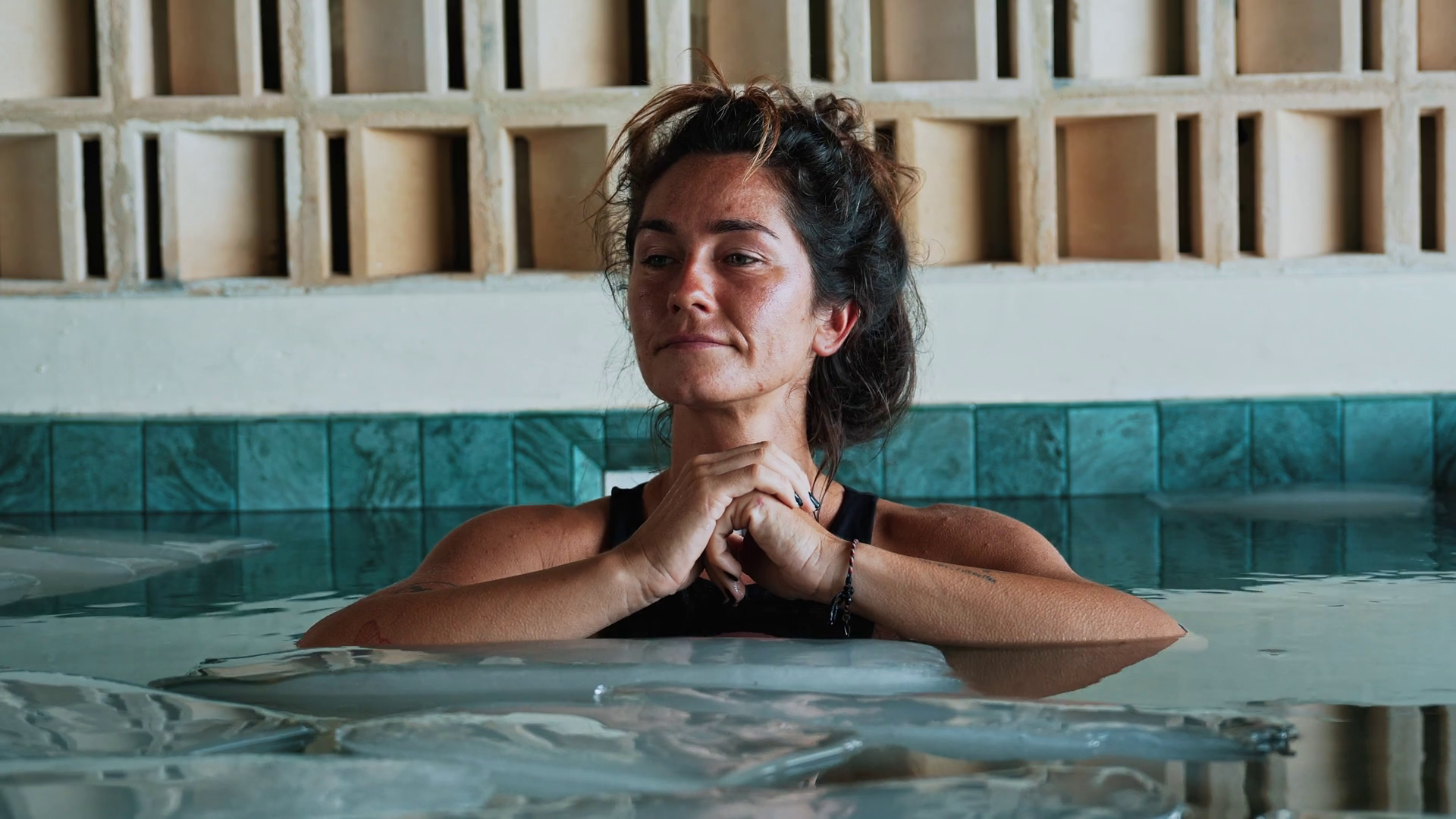 Beautiful Woman Sinking Into Cold Water Of Stock Footage SBV-351782376 ...