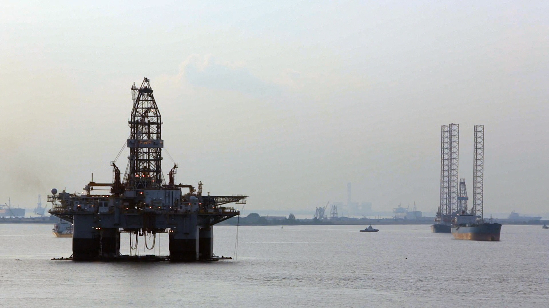 Ws Pan Oil Rig At Sea / Singapore Stock Footage SBV-311351325 - Storyblocks