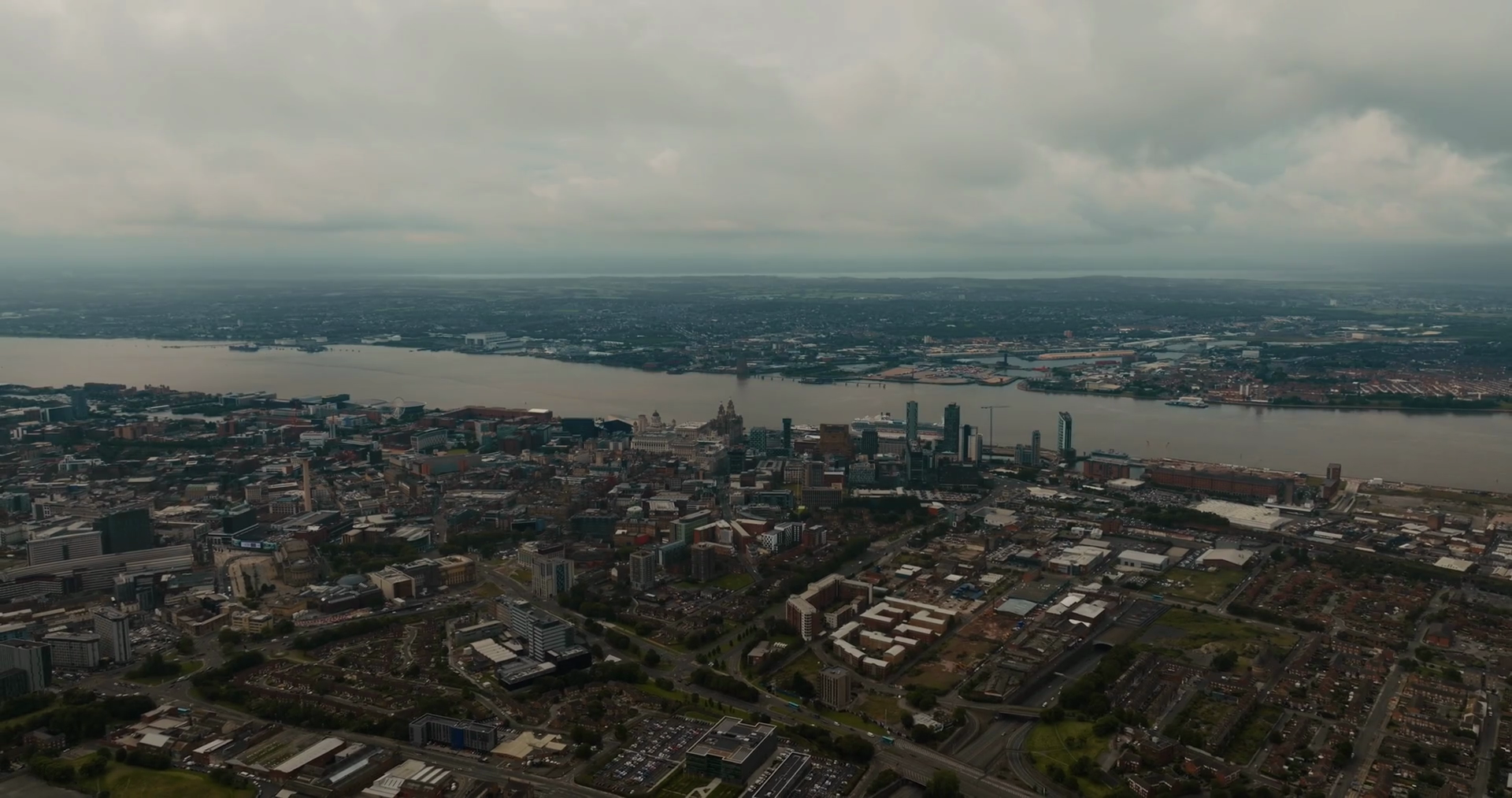 Atmospheric Birds'-eye View Of Liverpool's Stock Footage SBV-348752983 ...