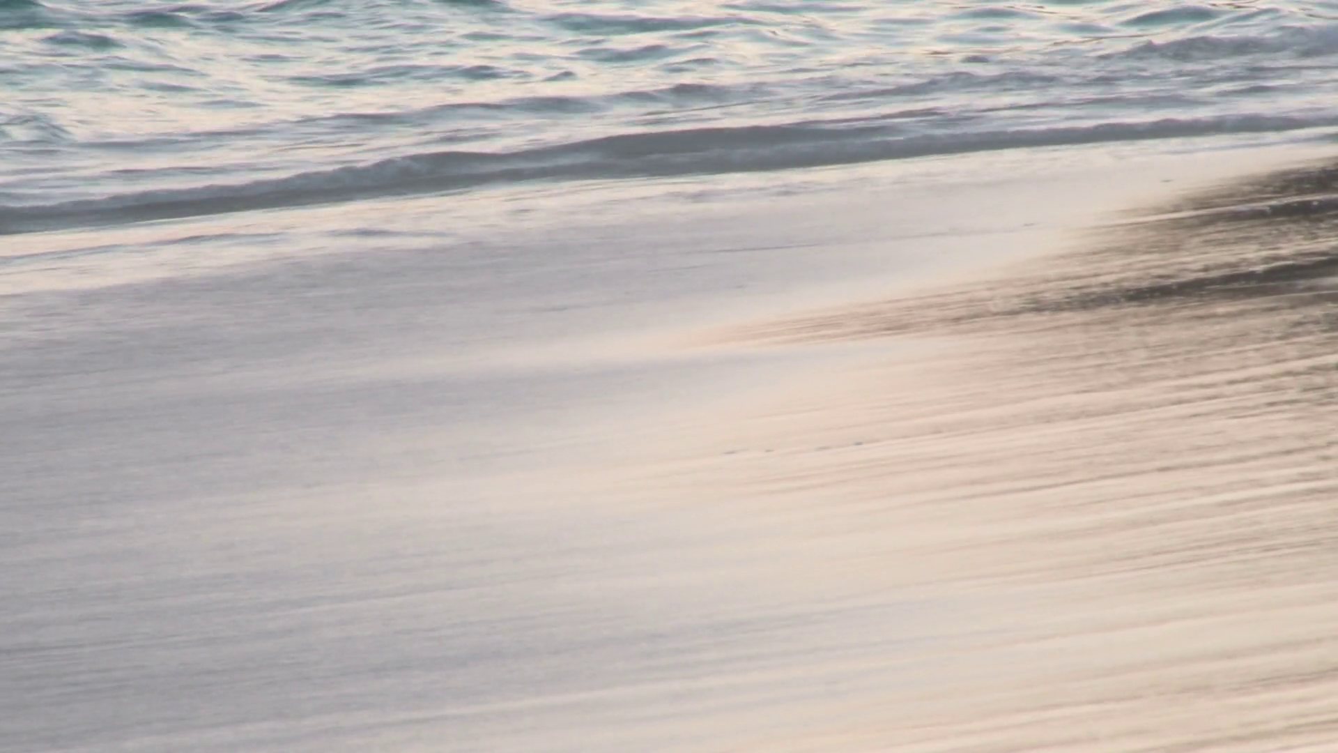 Close Up Of Waves On Bermuda Shore Stock Footage SBV-300124697 ...