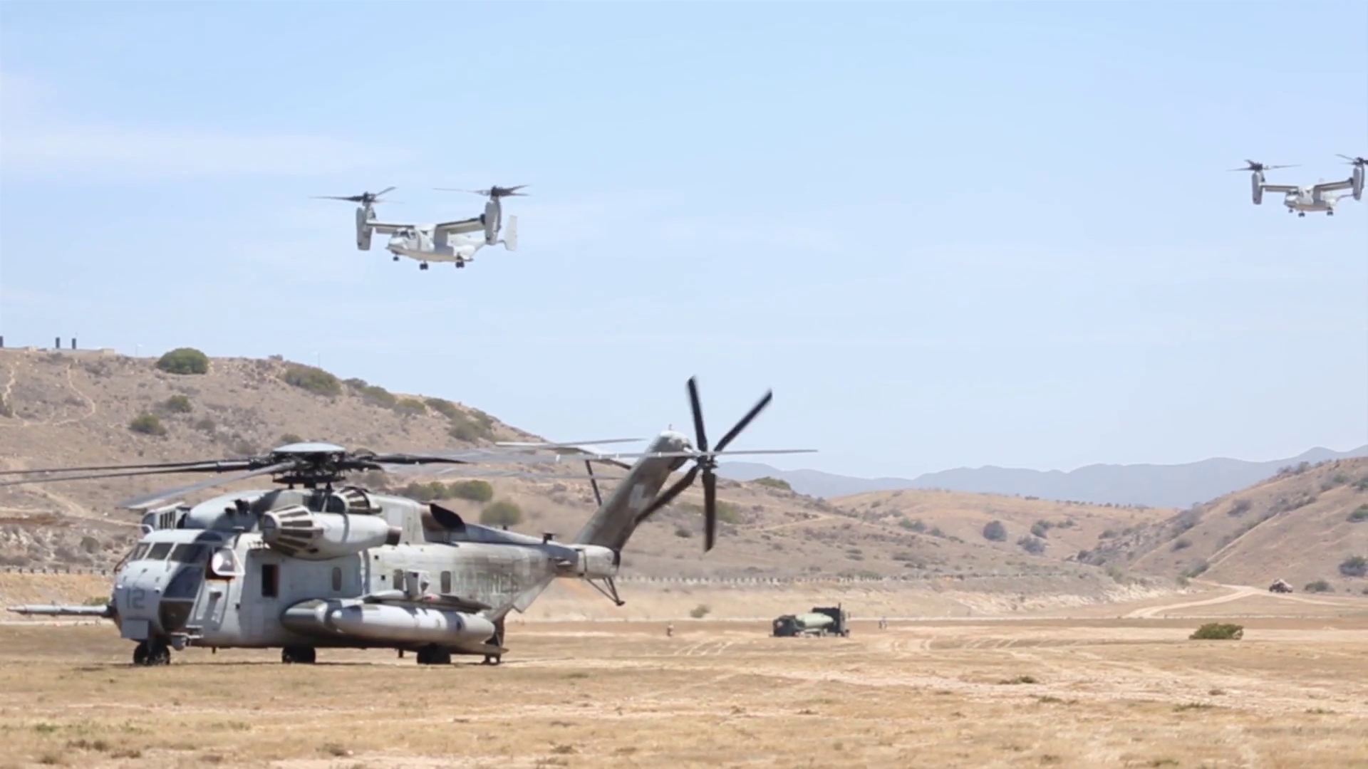 Osprey Helicopters Of 3rd Maw Conducts Air Stock Footage SBV-301890233 ...