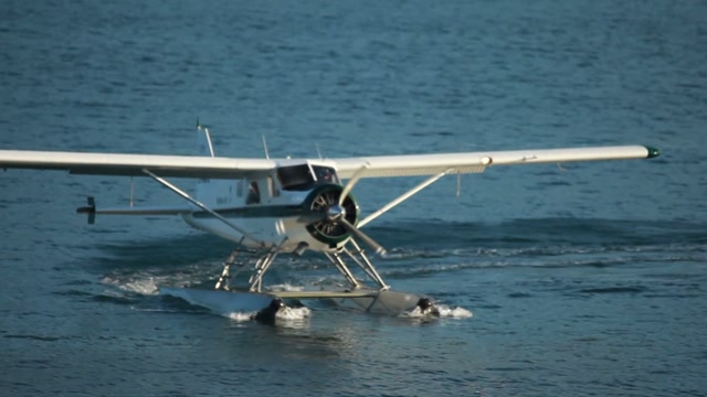 Plane Turning Stock Footage: Royalty-Free Video Clips - Storyblocks