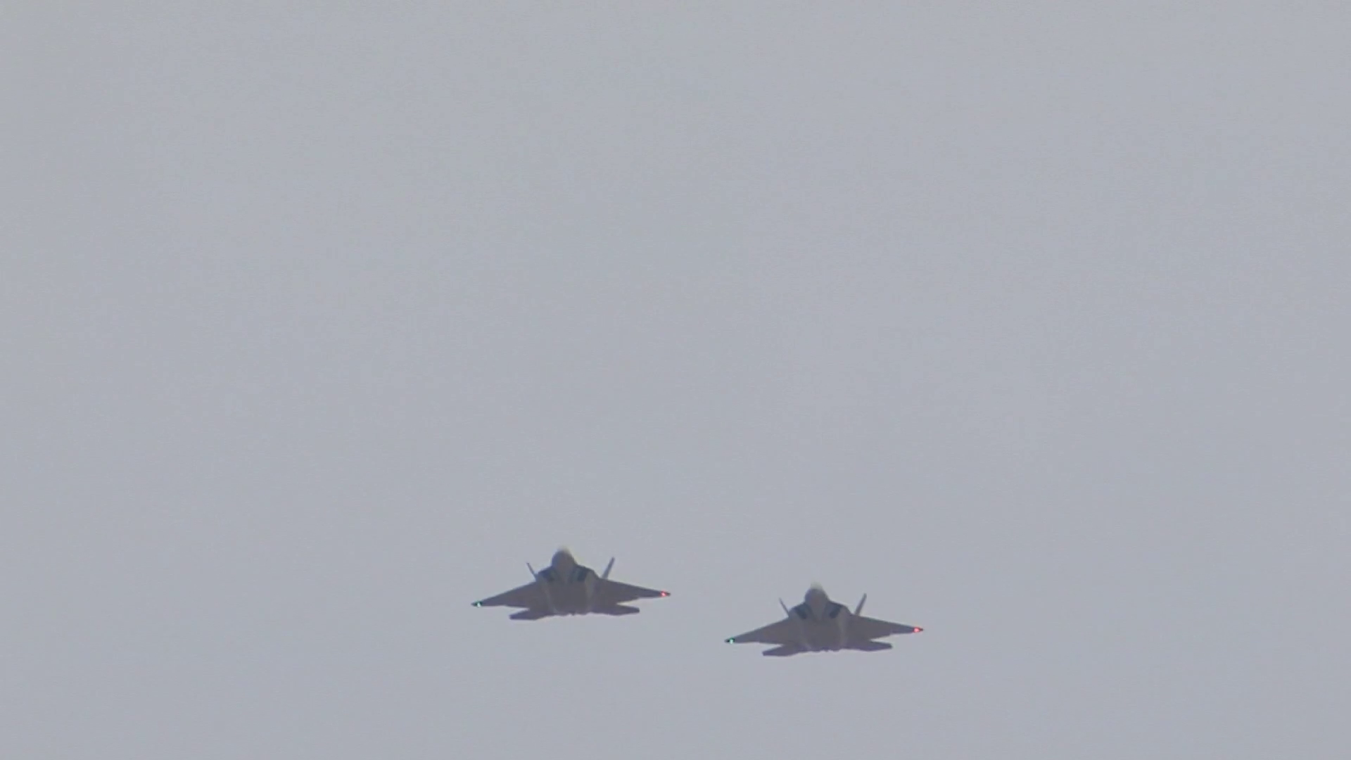Us Air Force F-22 Raptors Flypast At Red Flag Stock Footage SBV ...