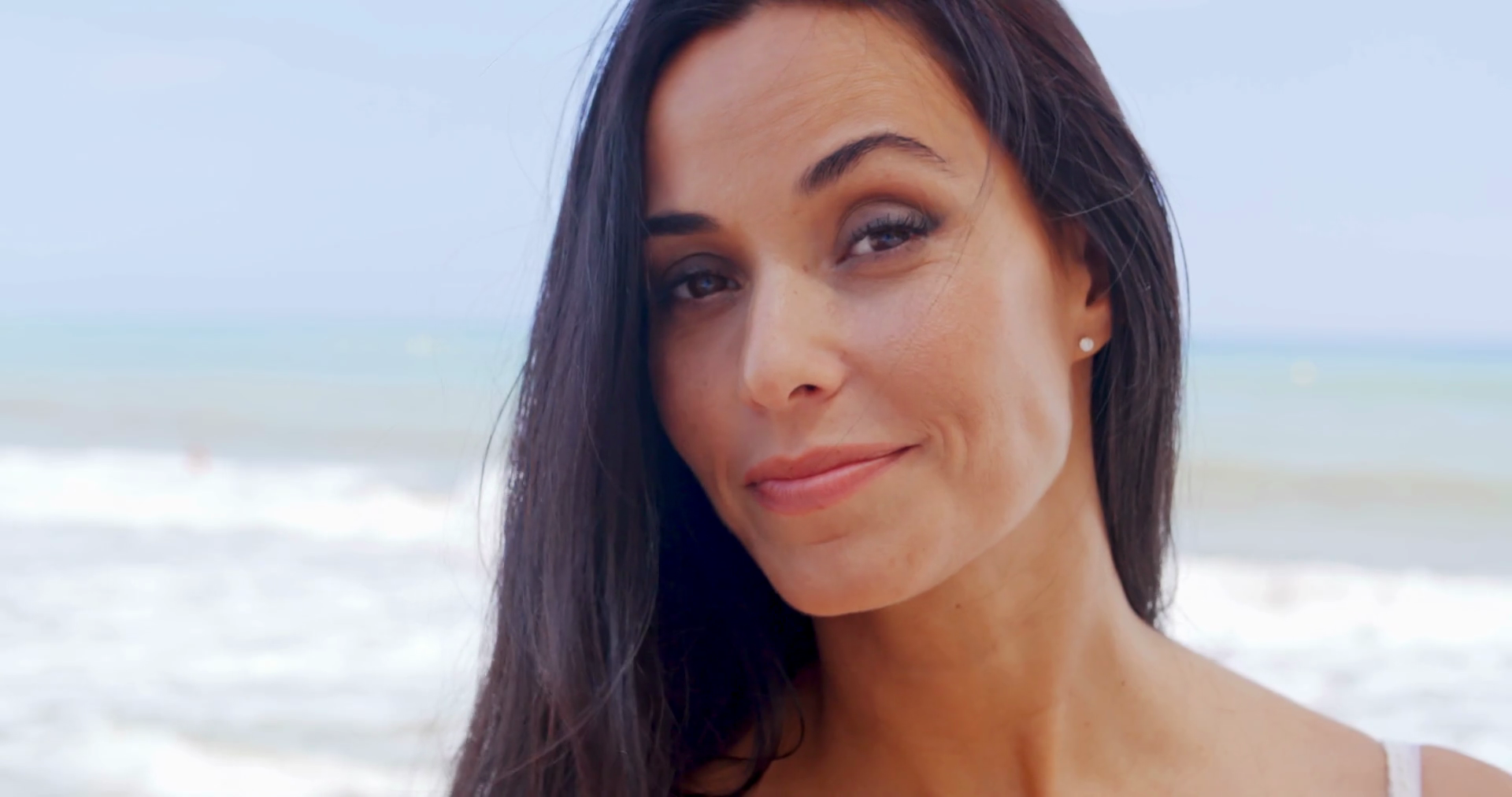 Gorgeous Young Lady At Beach Smiling At Stock Footage SBV-301815760 ...