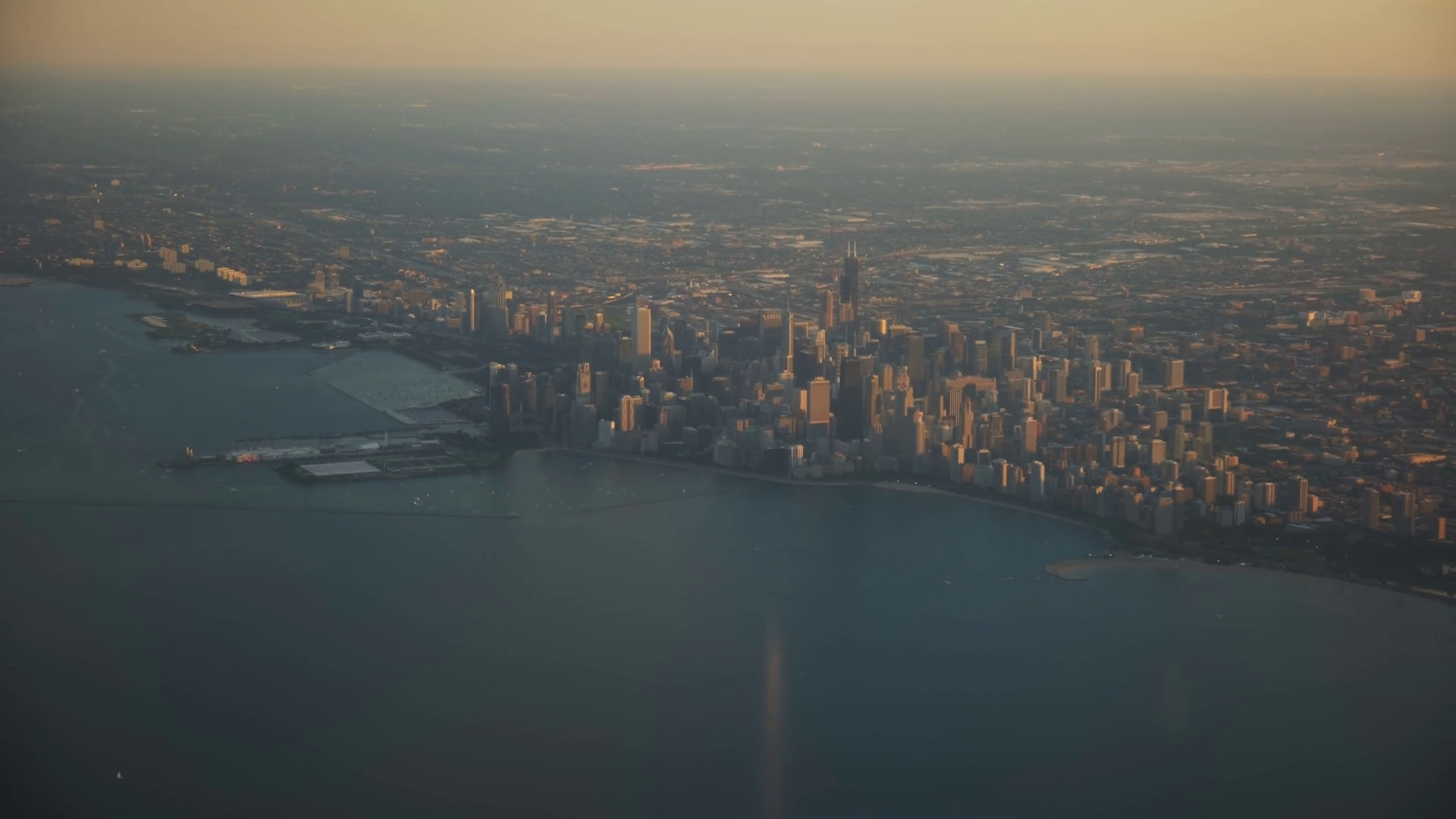 View From Plane Of Plane Landing In Chicago Stock Footage SBV-348732921 ...