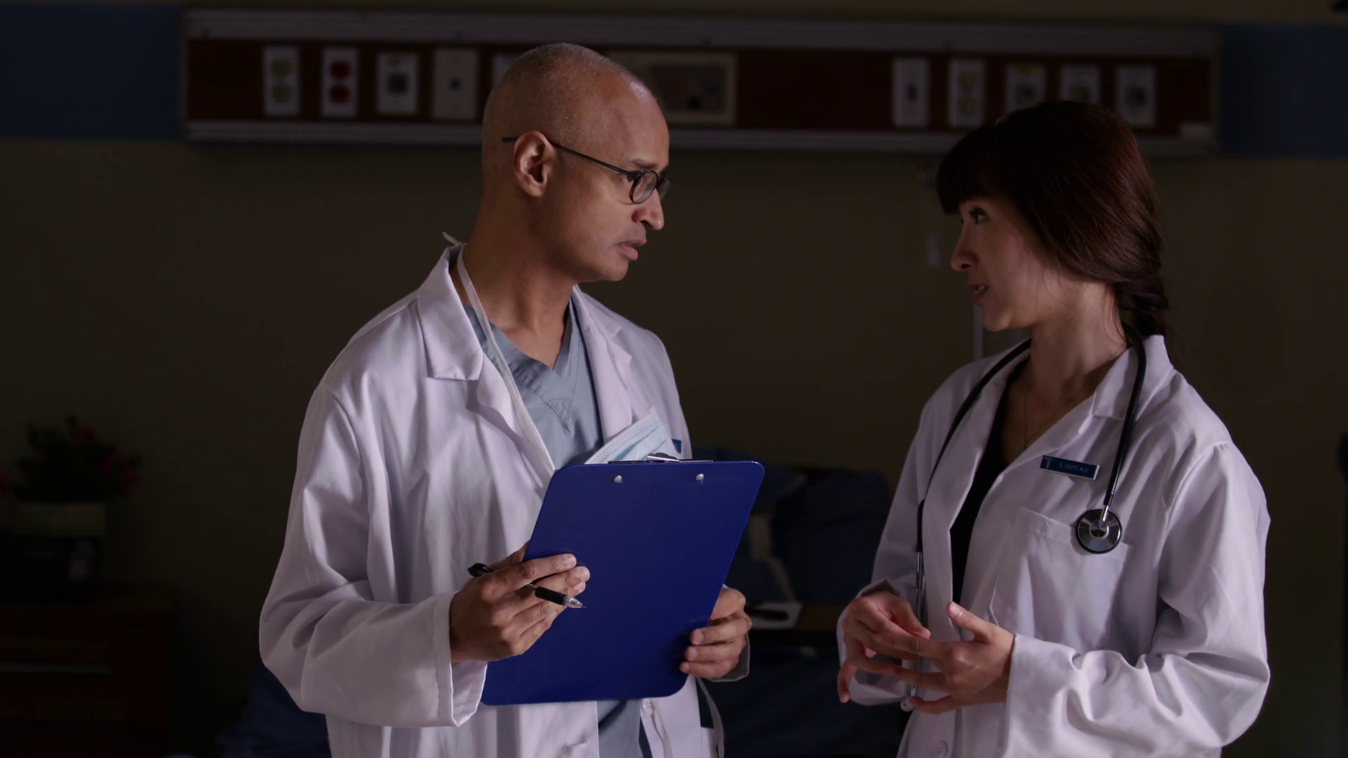 Two Doctors Have Discussion At Hospital Stock Footage SBV-347630934 ...