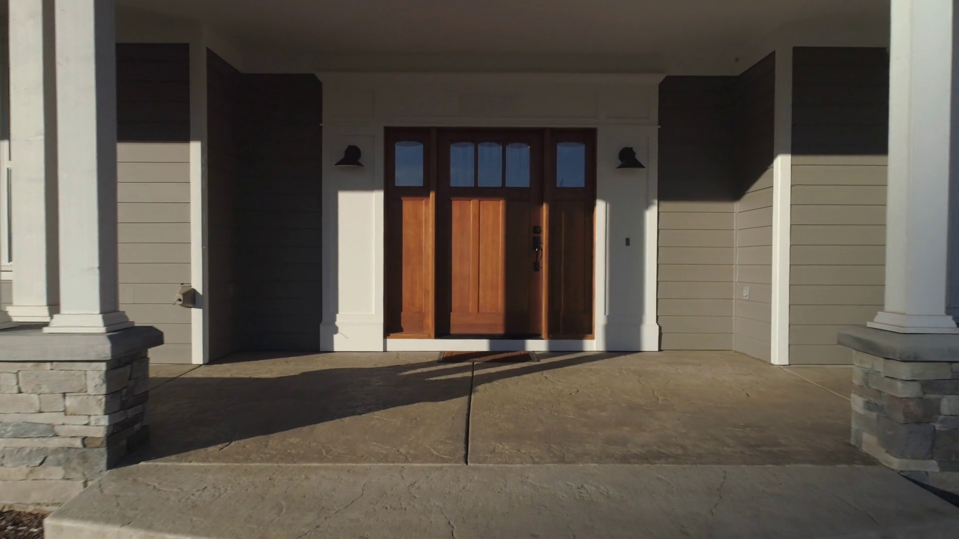 Stunning New Custom Home Camera Reveals Stock Footage SBV-347683699 ...