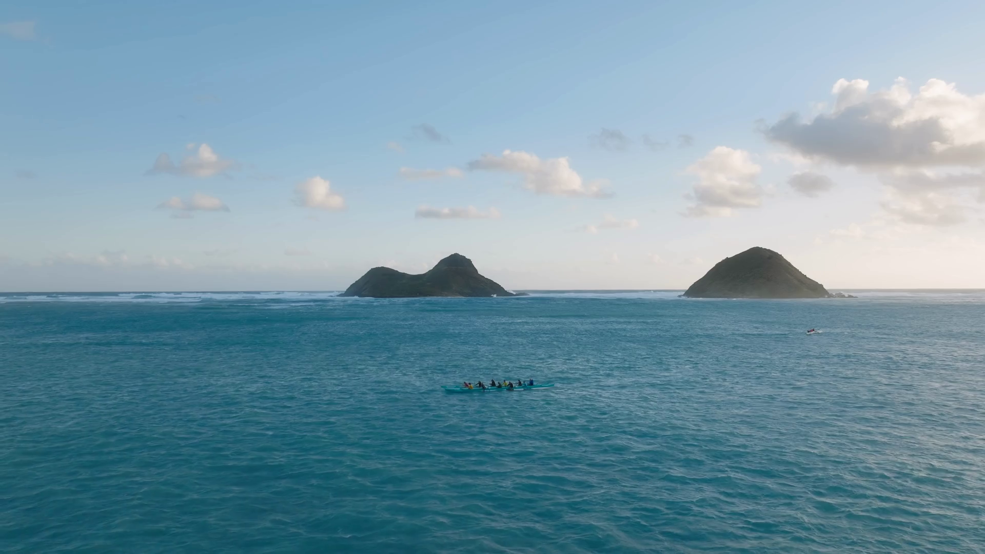 Hawaiian Outrigger Canoes Sailing At Scenic Stock Footage SBV-347698258 ...