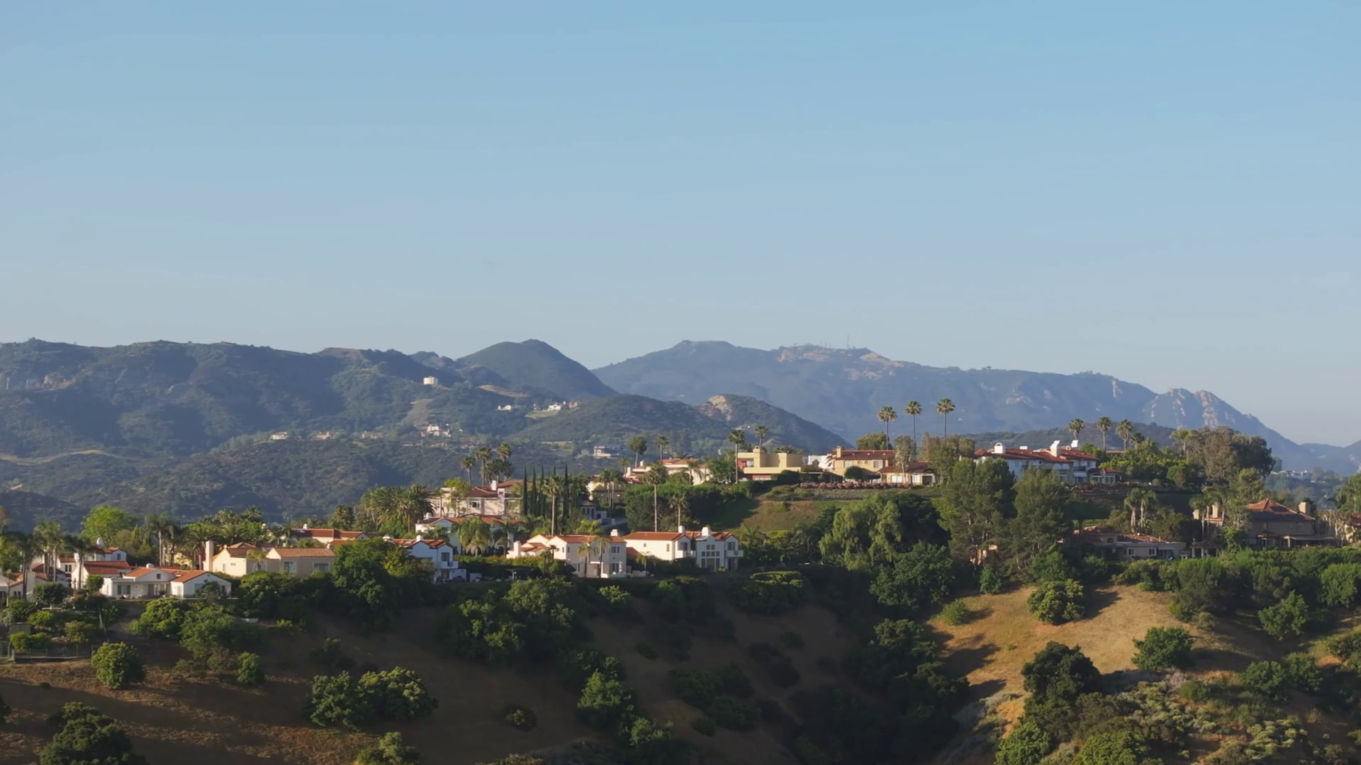 Aerial View Of Wealthy Calabasas Homes On Stock Footage SBV-348736511 ...