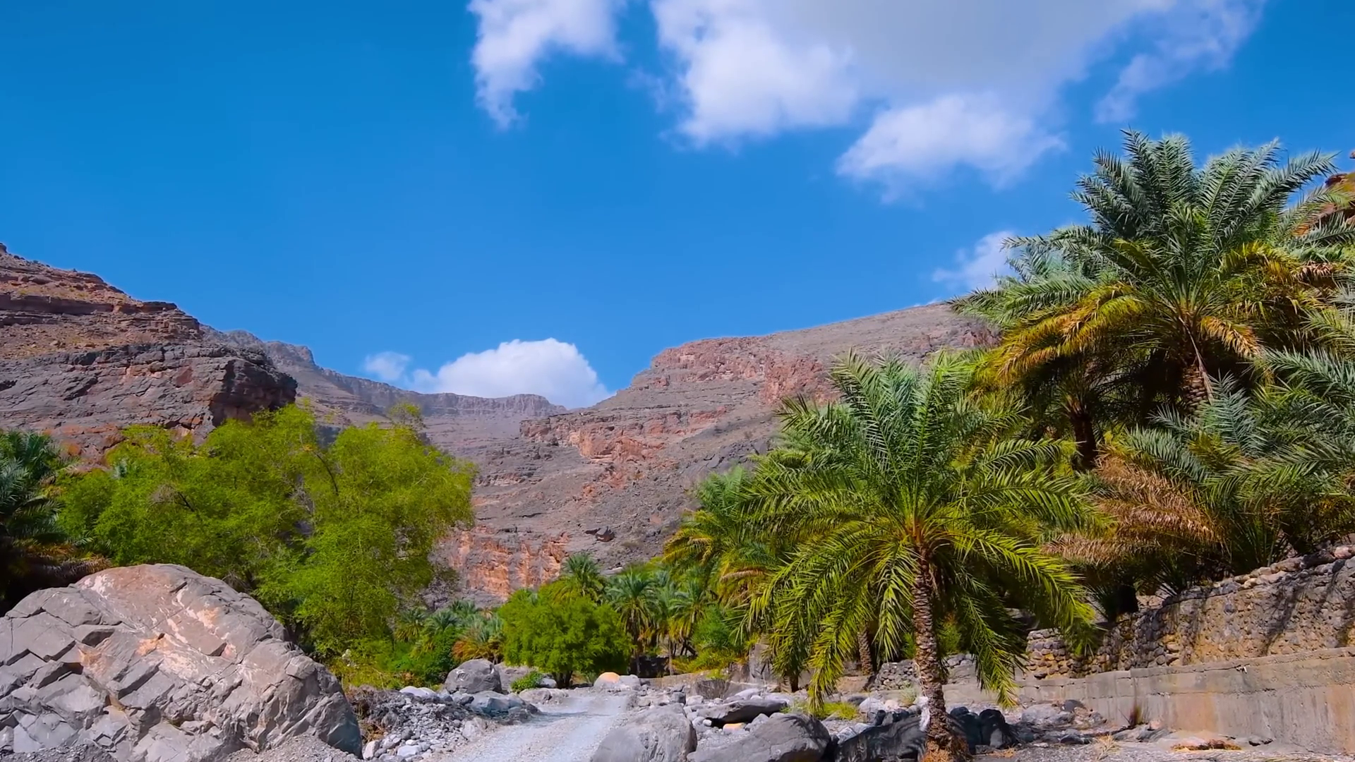 Wadi Ghul Oman's Grand Canyon In Al Hajar Stock Footage SBV-352933358 ...