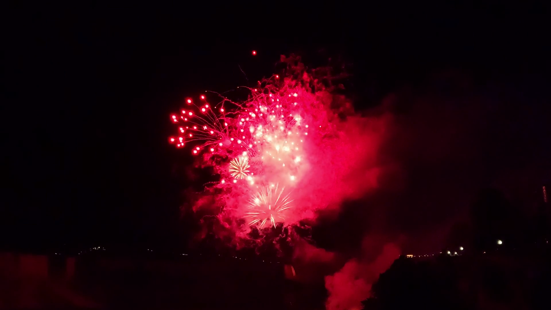 Brilliant Red Firework Bursts Into Glowing Stock Footage SBV-351881736 ...