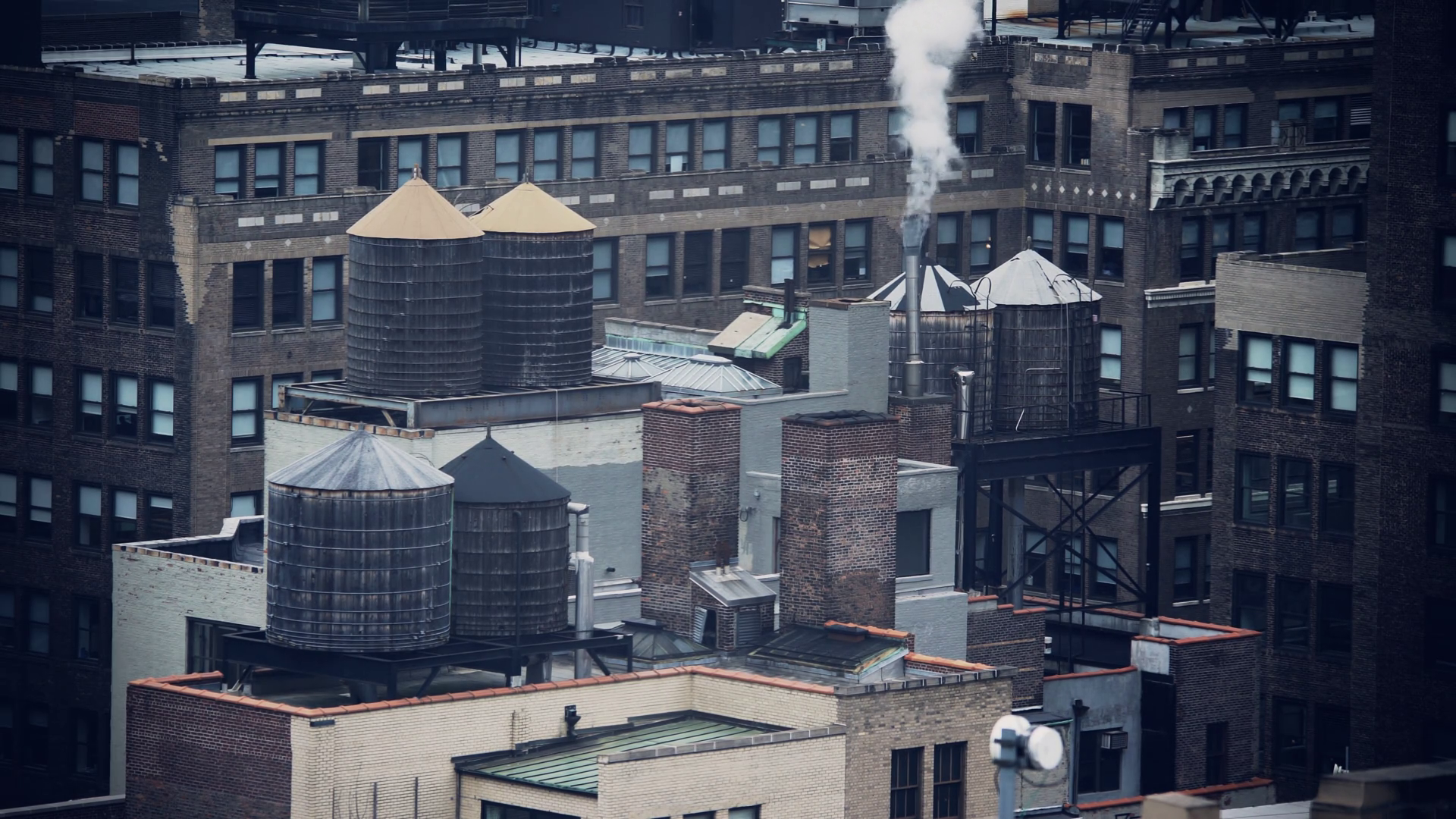 Nyc Manhattan Roof Wooden Water Tanks Stock Footage SBV-353228011 ...
