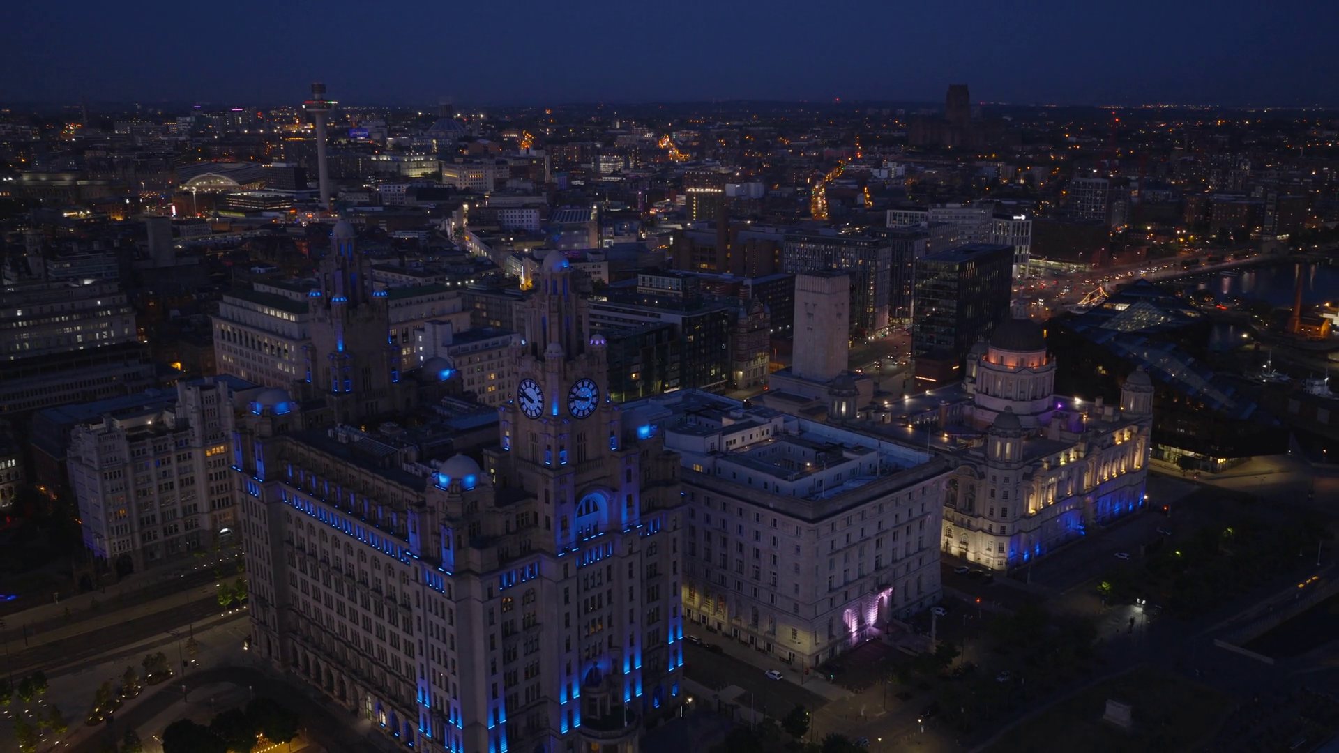 Establishing Aerial View Of Liverpool Stock Footage SBV-352182474 ...