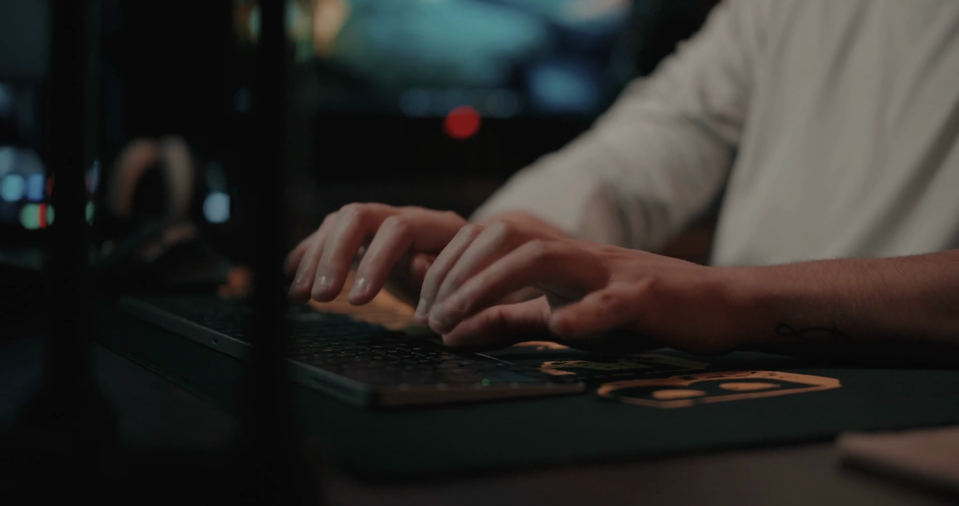 Film Editors Hands Typing On Keyboard Mouse Stock Footage SBV-352103640 ...