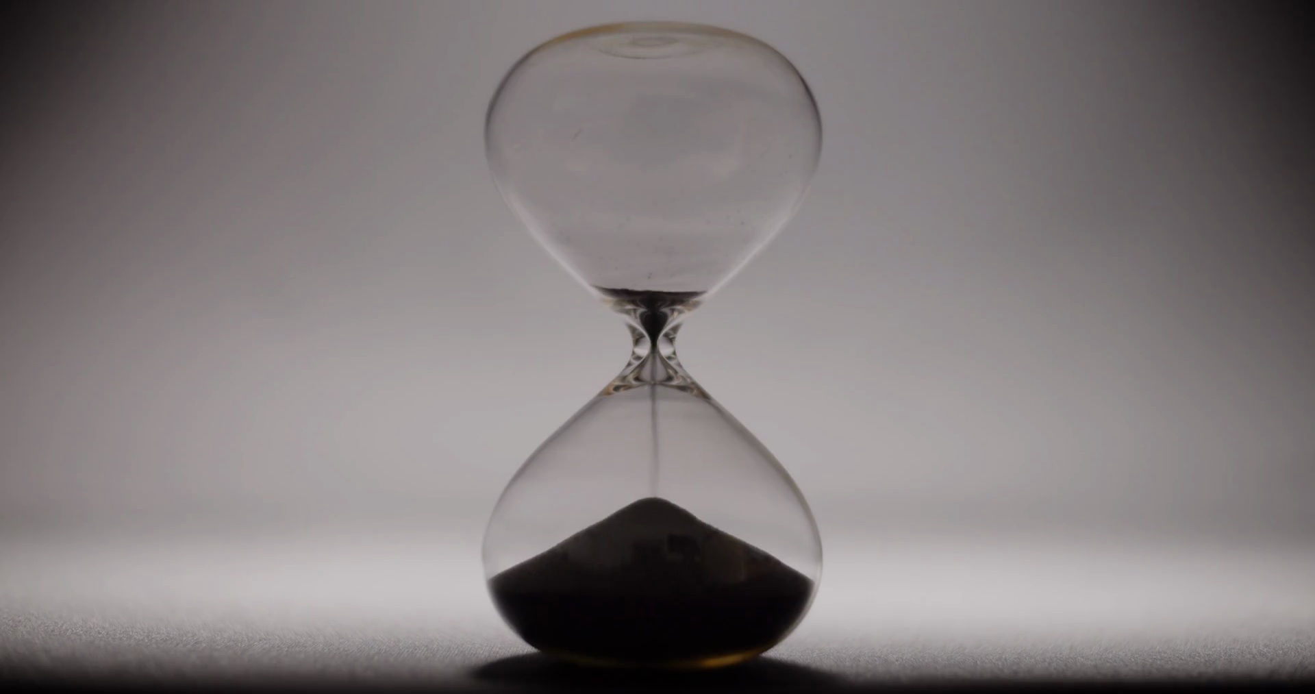 Reverse timelapse of an hourglass cycle Stock Video Footage 00:18 SBV ...