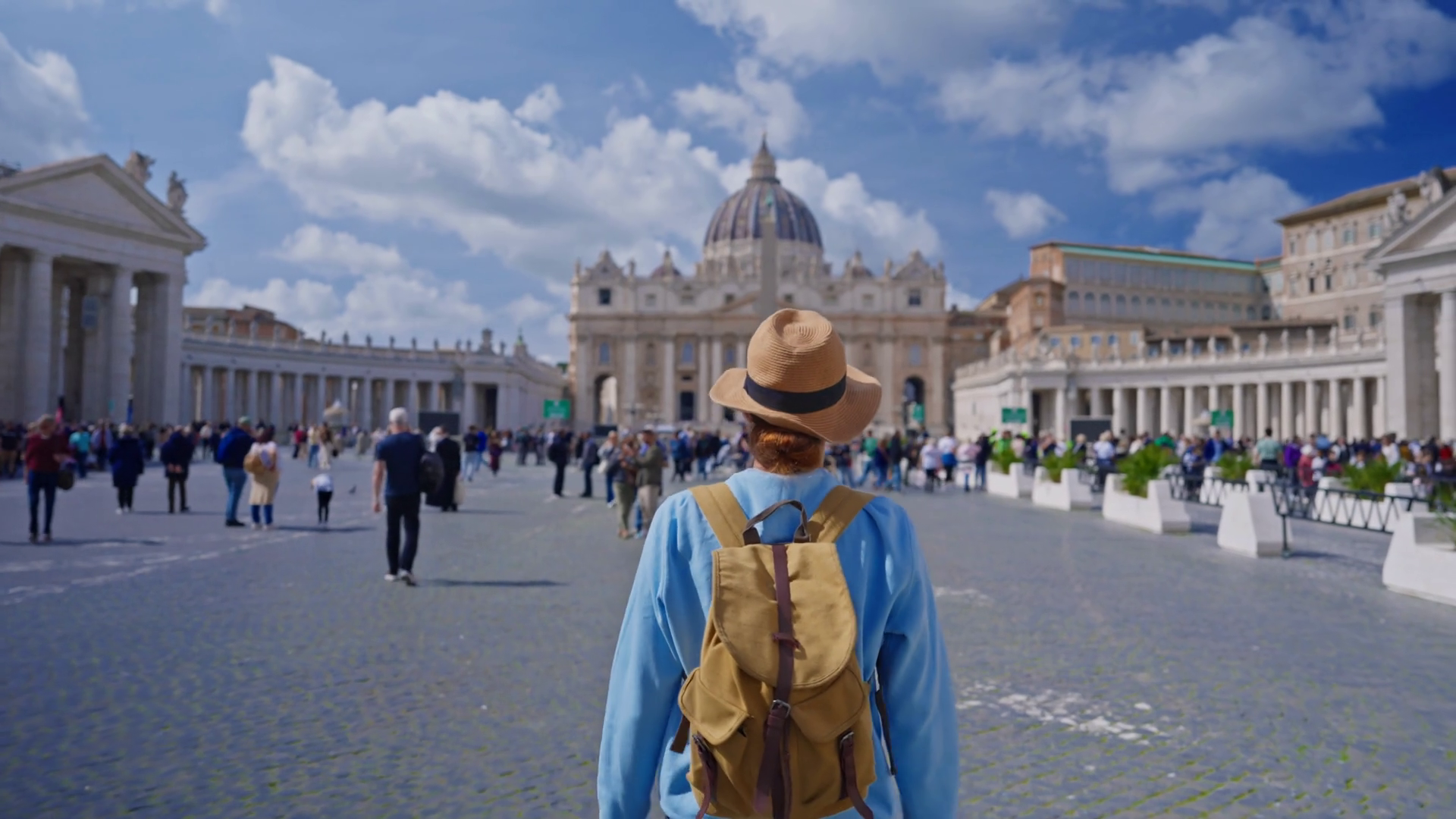 Rome Italy 29 04 2025: Pilgrim Woman In Hat Stock Footage SBV-352202457 ...