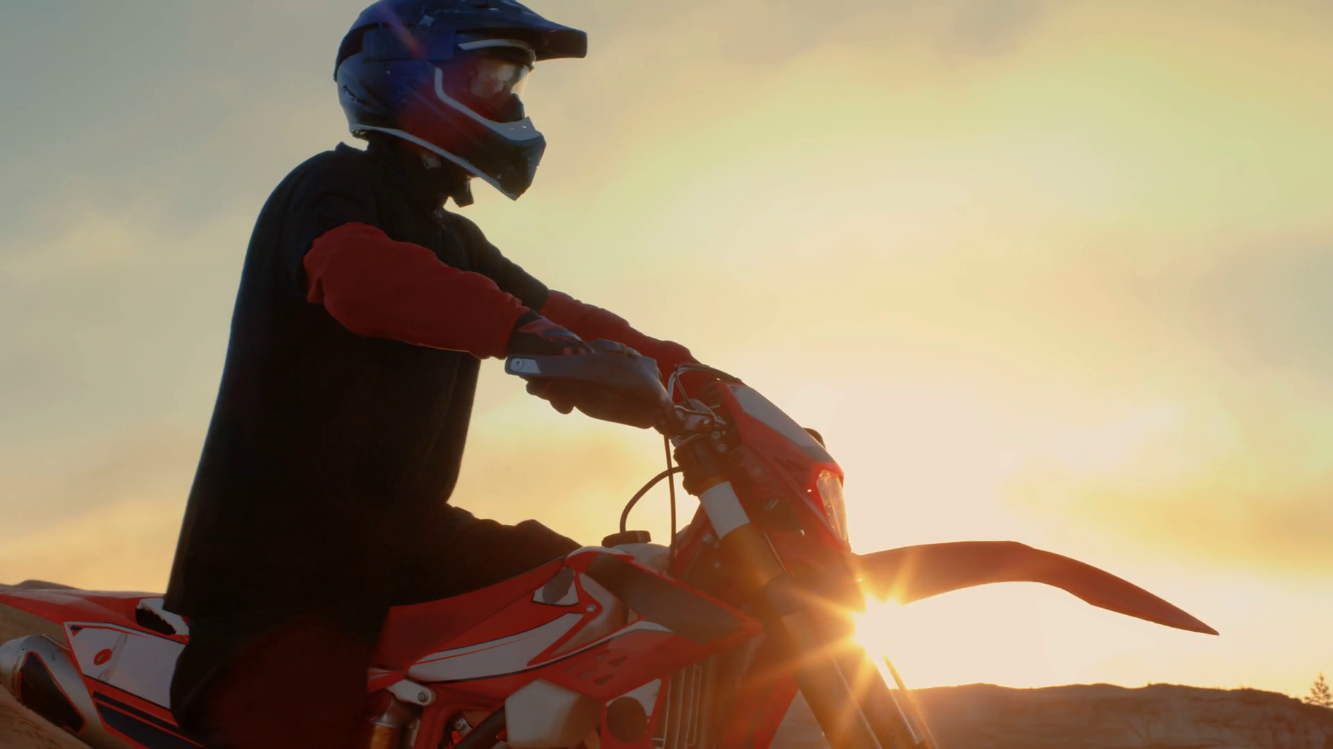 Professional Fmx Motorcycle Rider Prepares Stock Footage SBV-352705021 ...