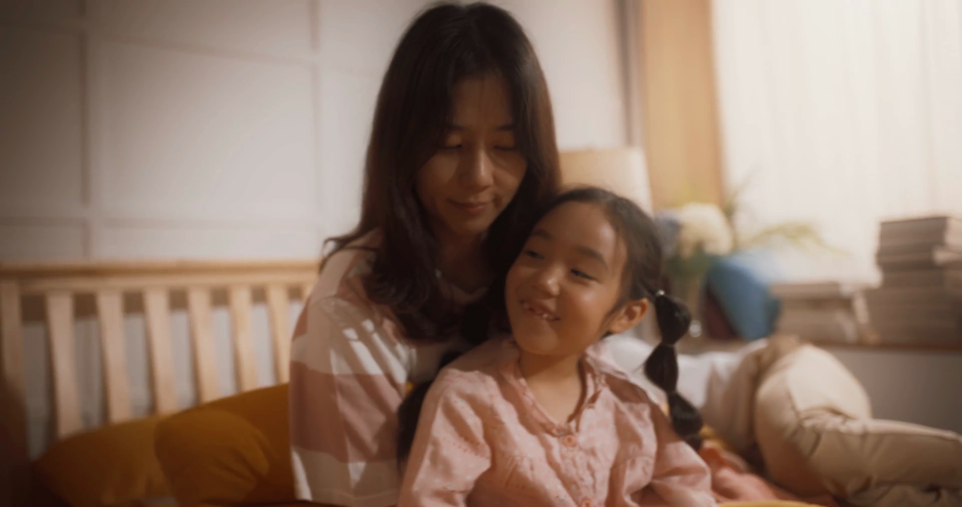 Korean Mother Daughter Having Peaceful Stock Footage SBV-348560391 ...