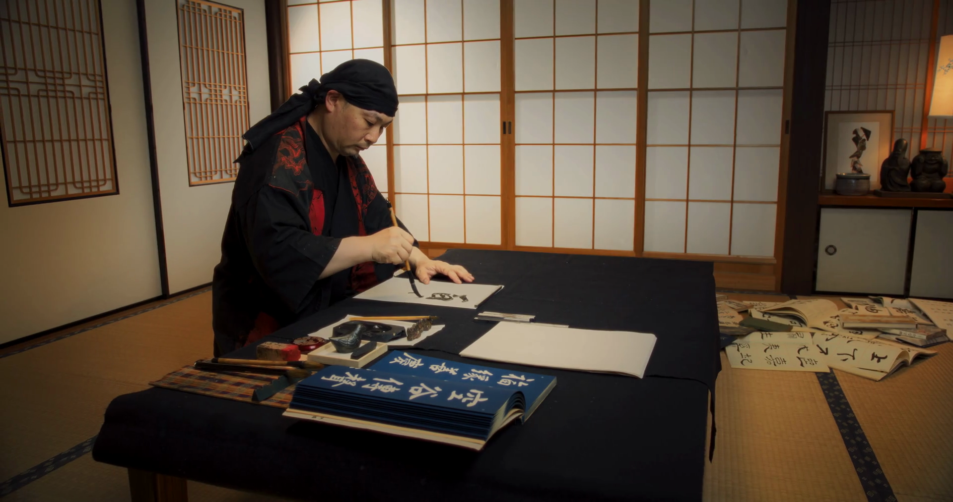 Japanese Male Calligraphy Artist Drawing Stock Footage SBV-348431764 ...
