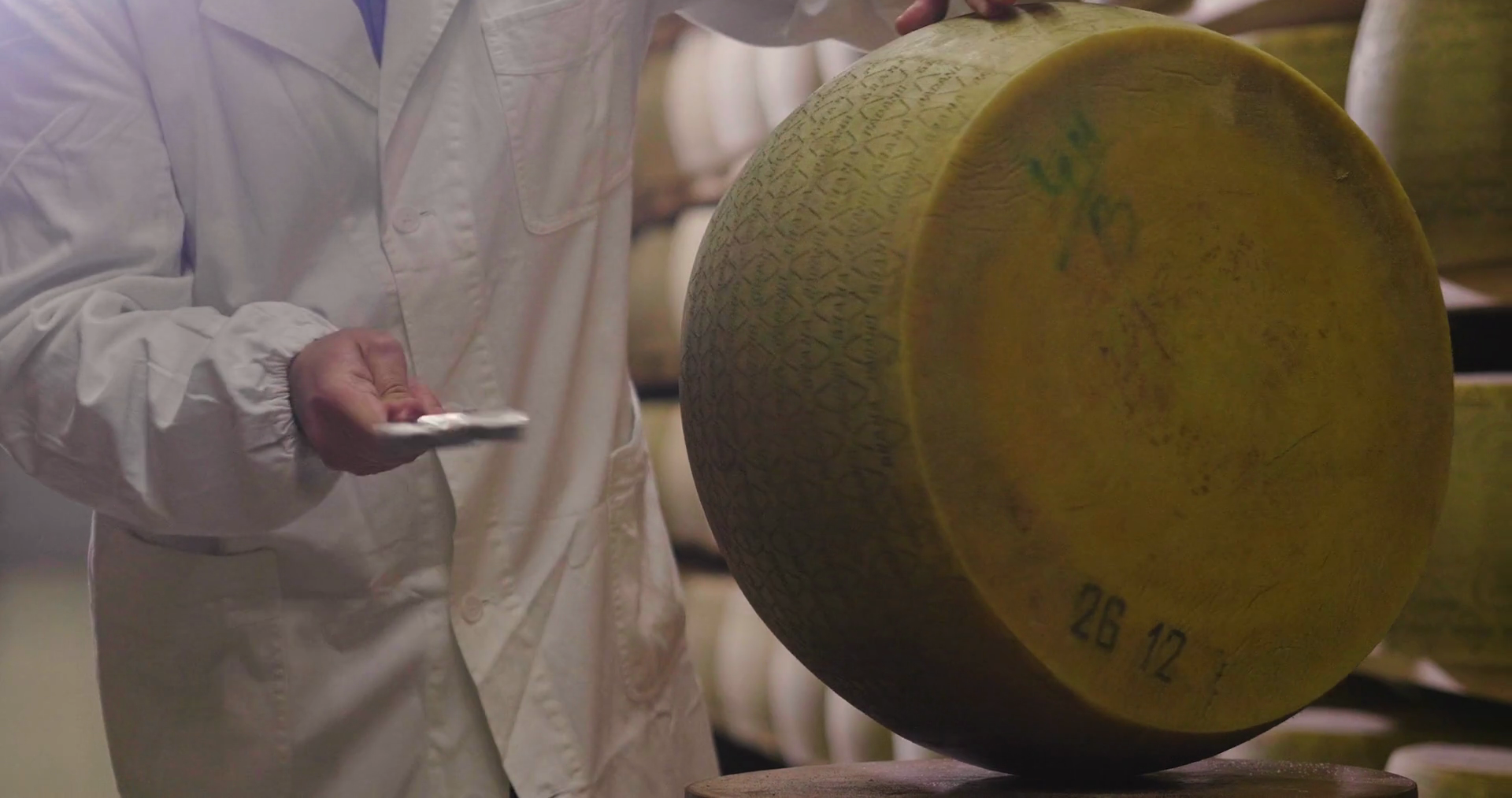 Italy Parma : Cheesemaker Controls Stock Footage SBV-348699428 ...