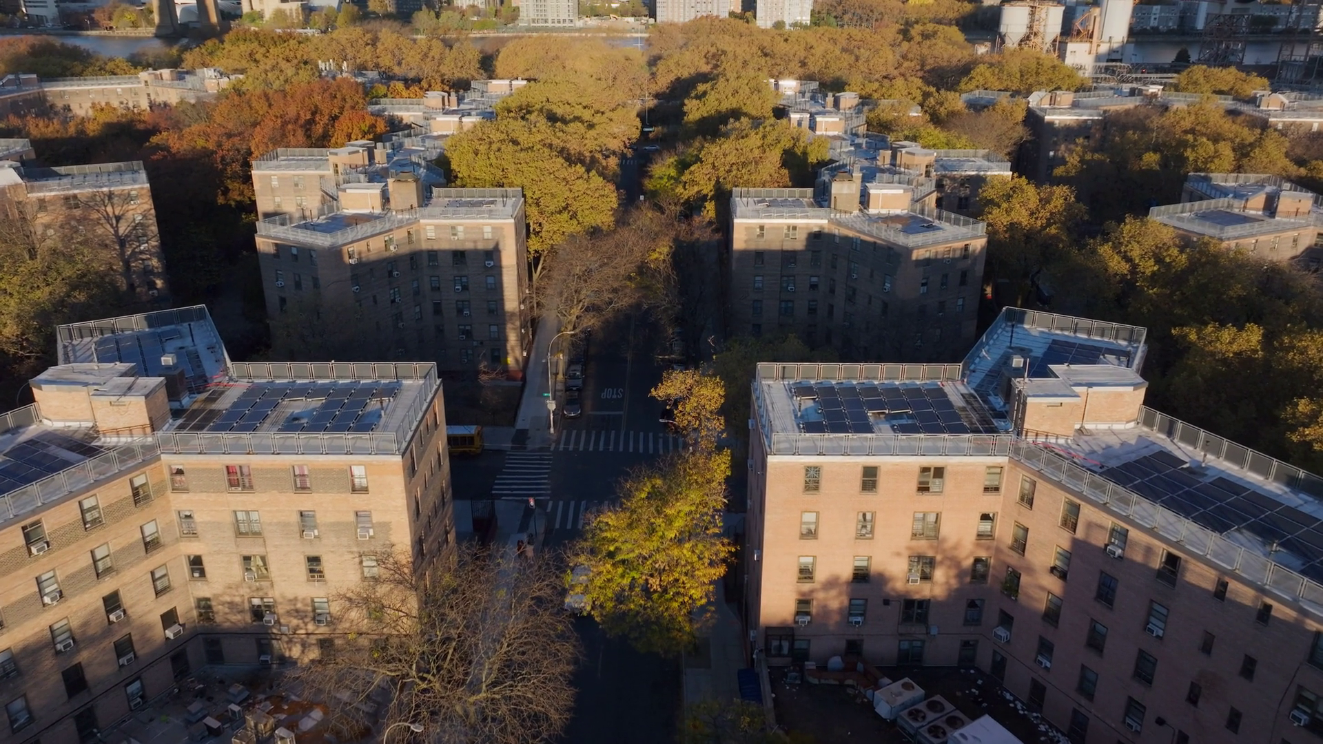Sunlight Illuminates Queensbridge Houses Stock Footage SBV-351745396 ...