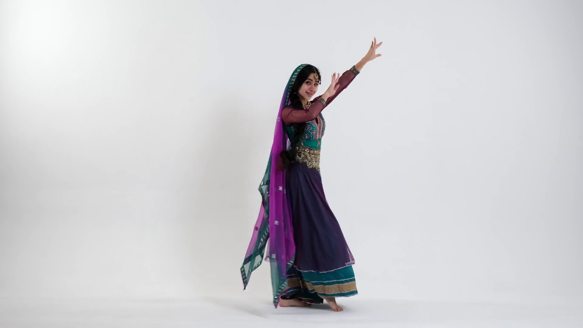 Graceful Indian Dance In Vibrant Sari Stock Footage SBV-347781757 ...