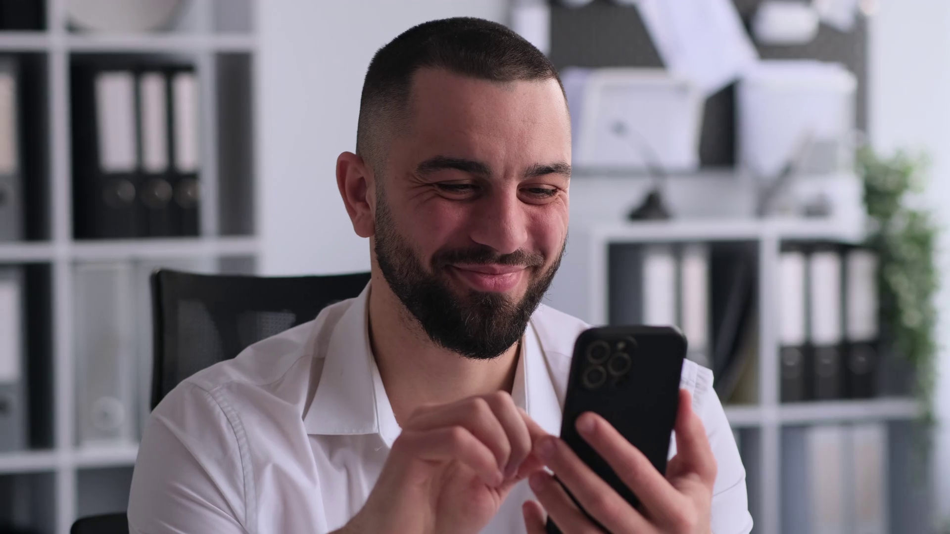 Office Worker Texting On Phone During Work Stock Footage SBV-348895413 ...